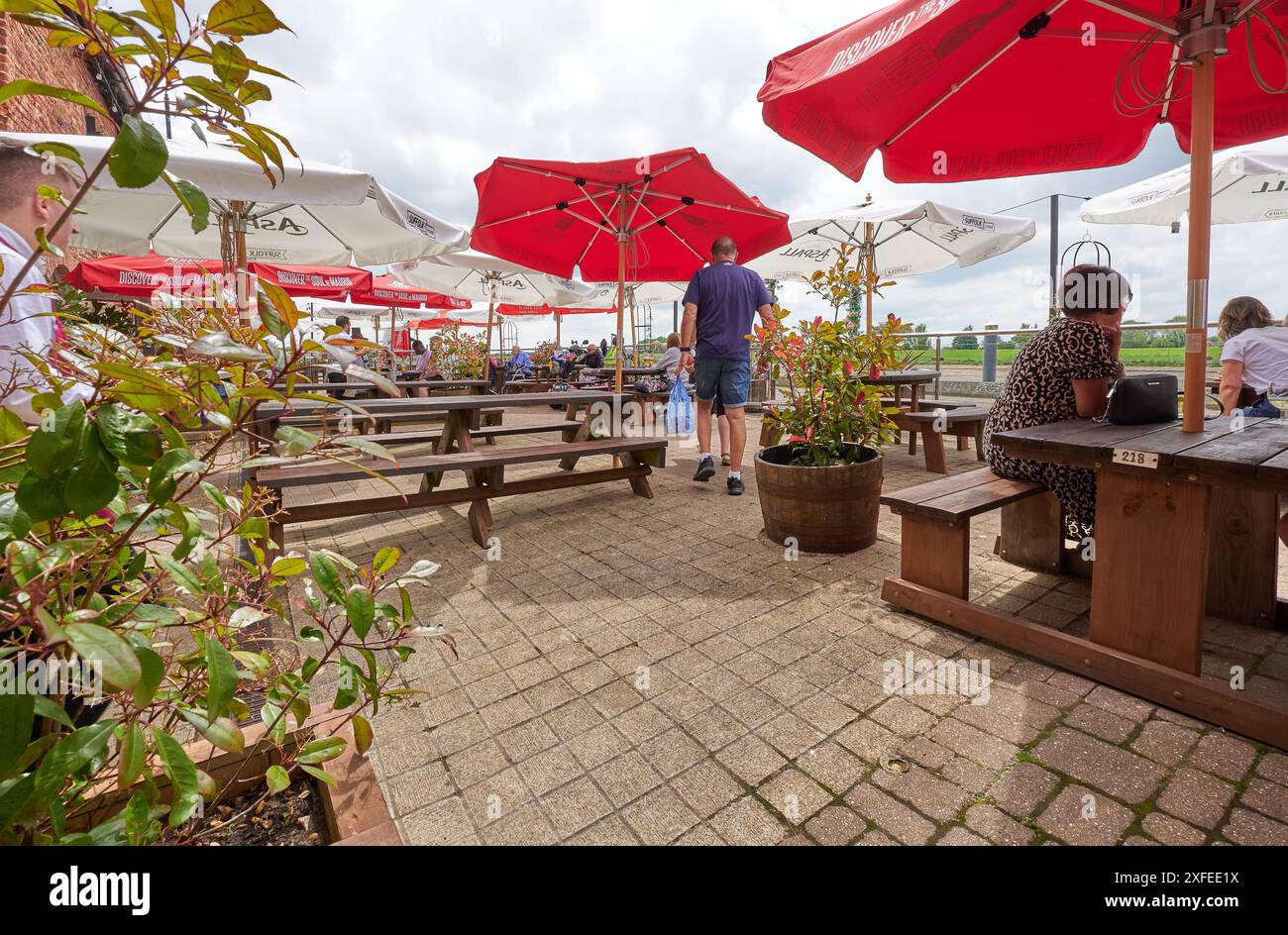 Customers eating outside at a pub Stock Photo - Alamy