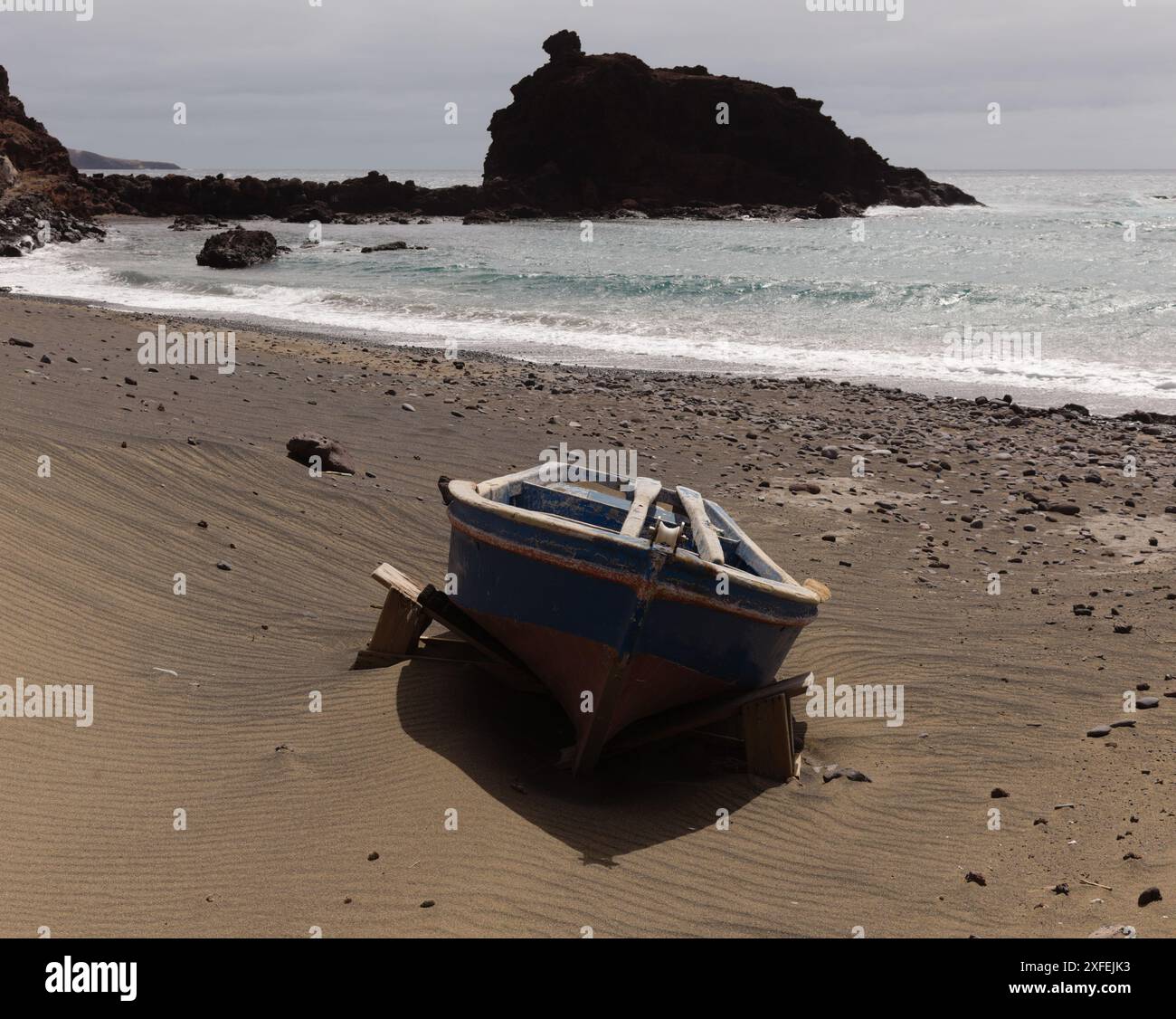 Gran Canaria, dark sand beach playa del Burrero Stock Photo - Alamy