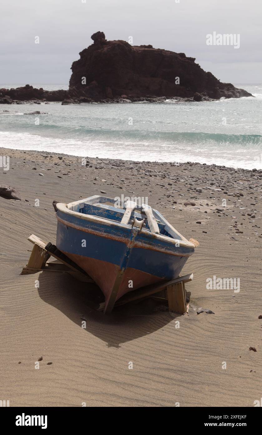 Gran Canaria, dark sand beach playa del Burrero Stock Photo - Alamy