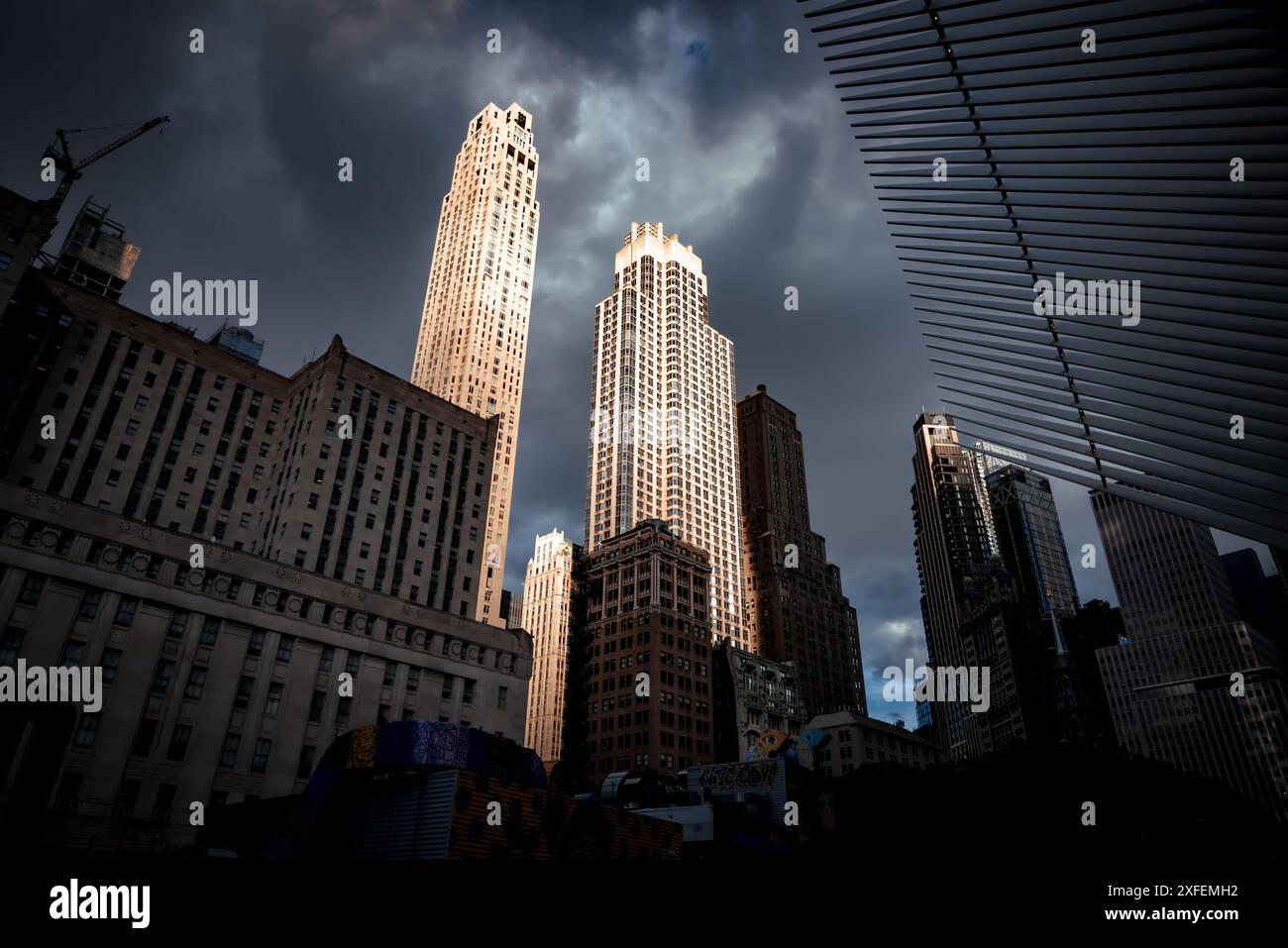 Sunlight hitting buildings in New York City Stock Photo - Alamy