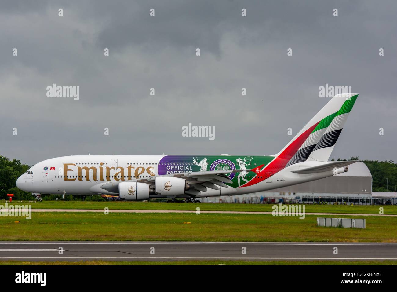 Emirates Wimbledon special livery on their A380, arrives and departs ...