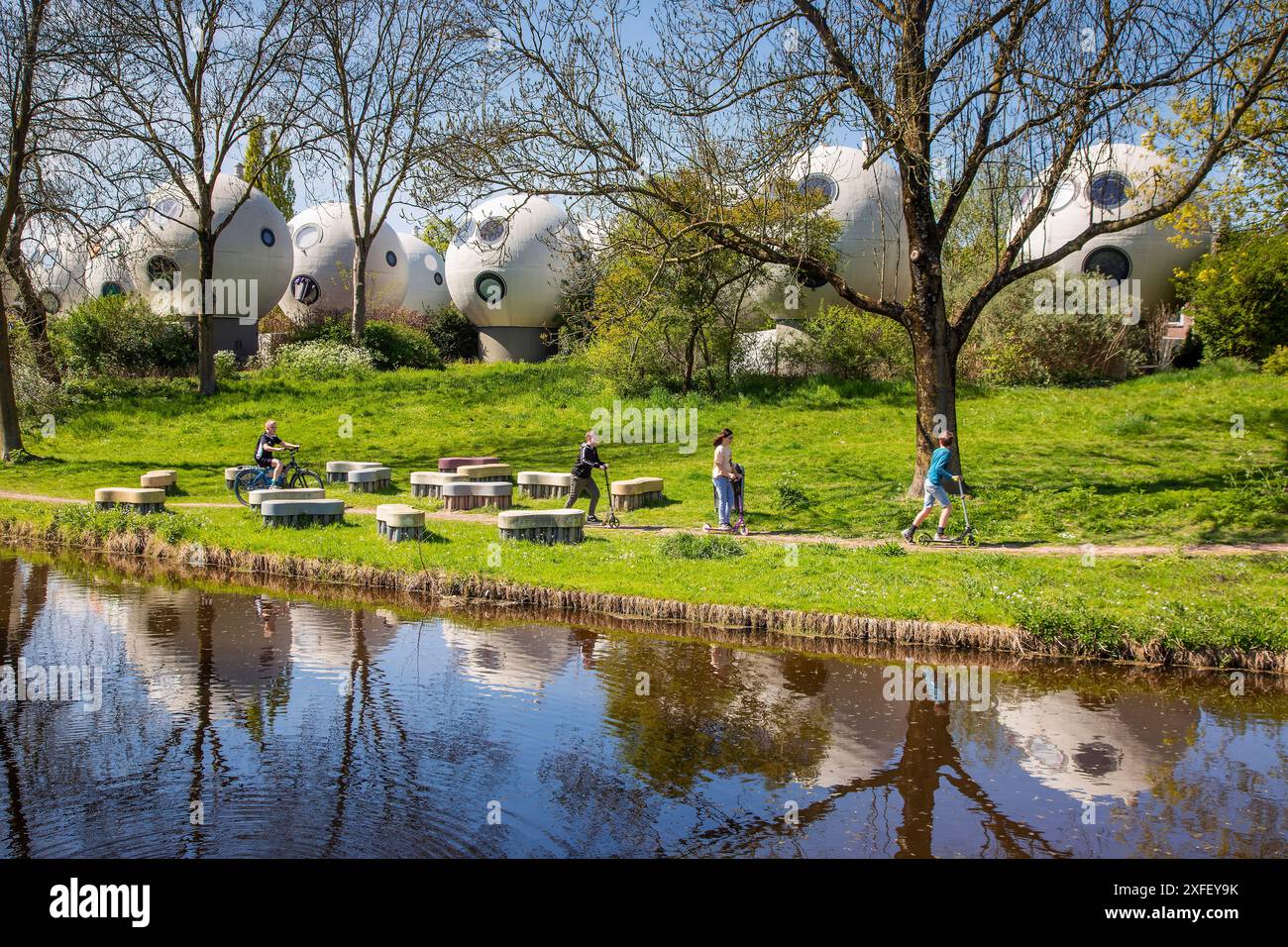 Netherlands, Experimental bulb or spherical houses called Bolwoningen ...