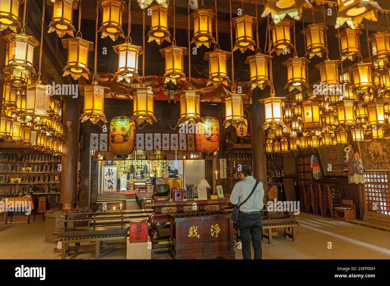 A Buddhist temple in Shikoku Island, Japan - Pilgrimage Tours 88 ...