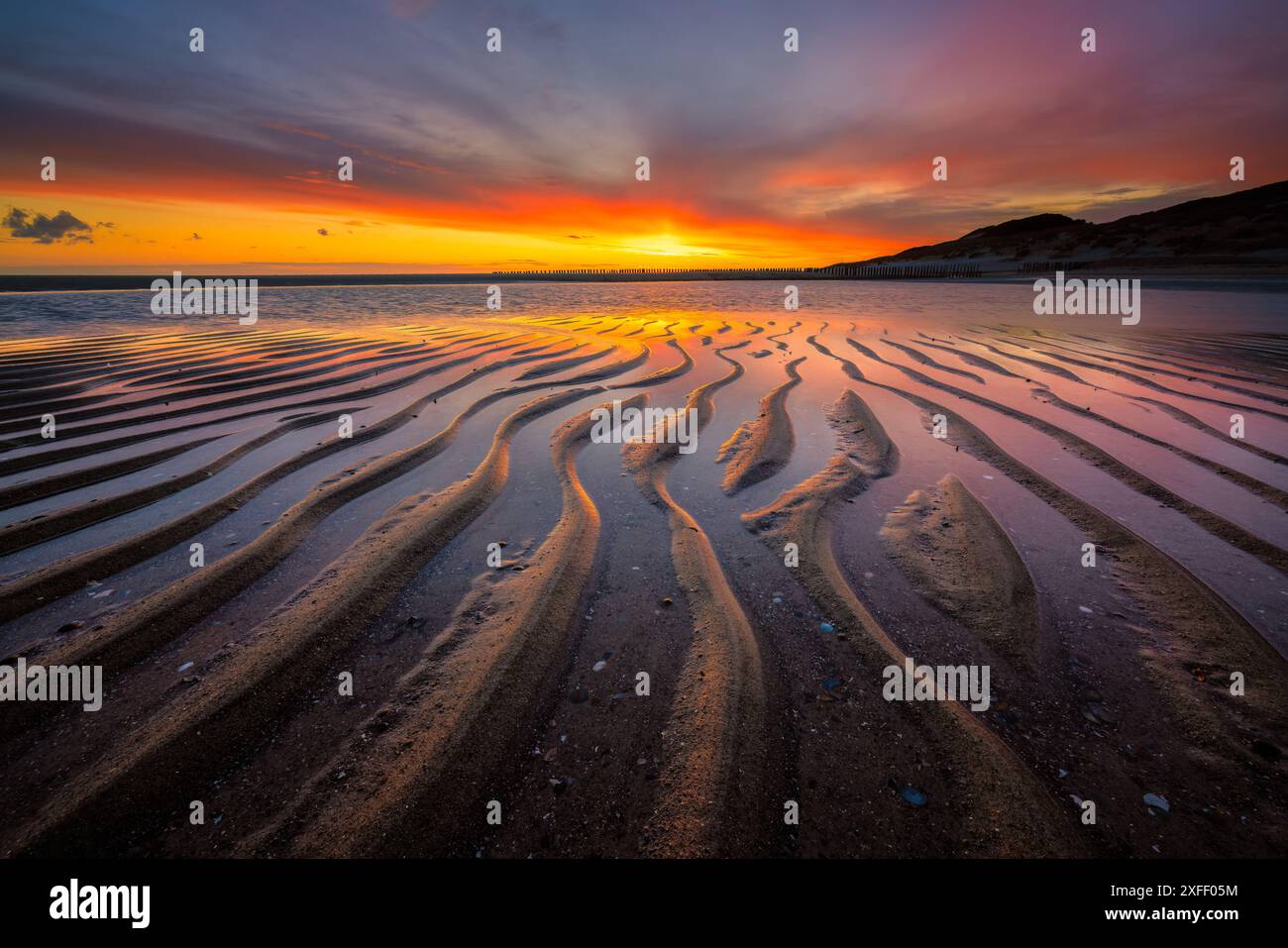 Seascape colors hi-res stock photography and images - Alamy
