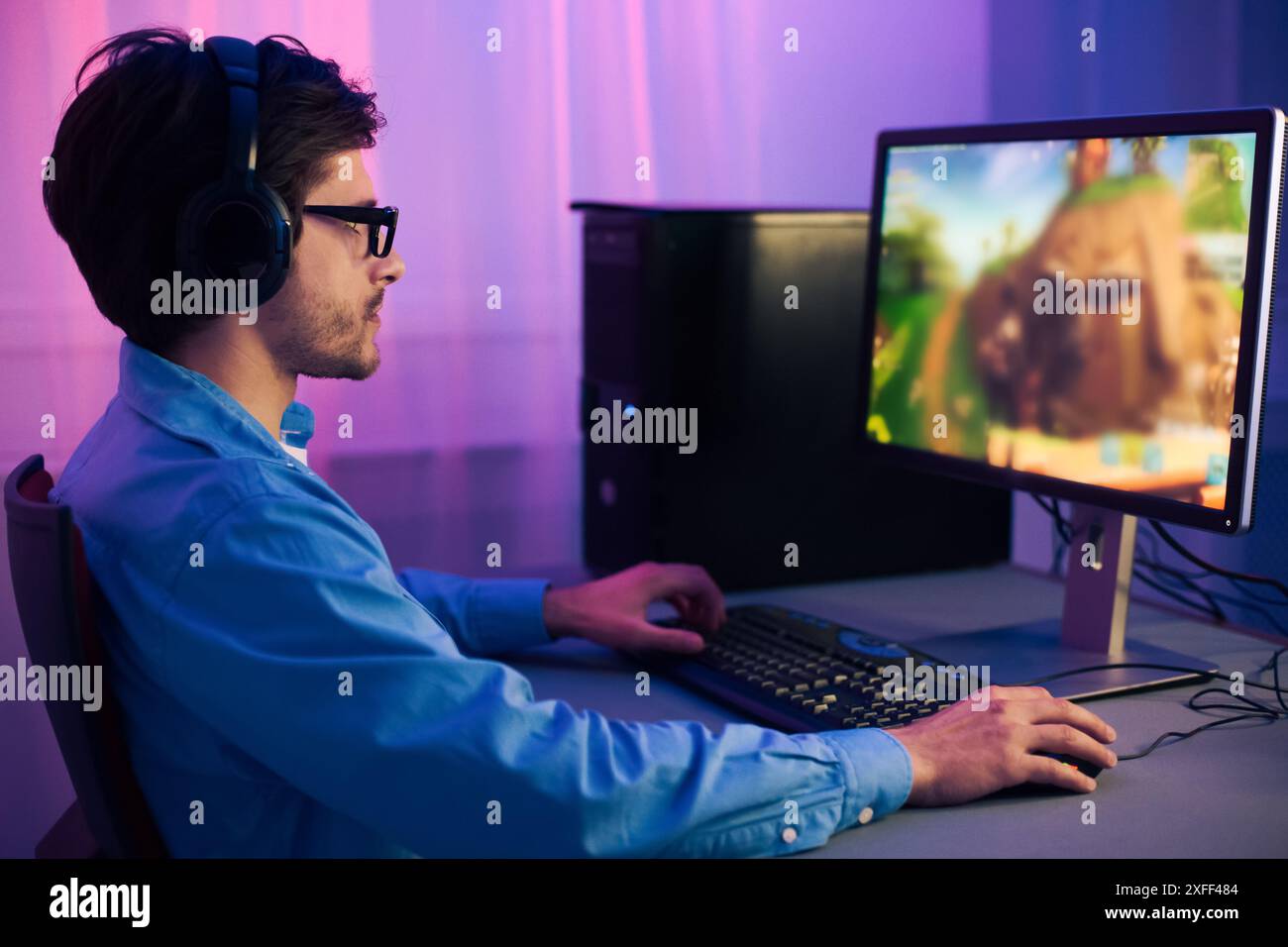 Gamer desk lights hi-res stock photography and images - Alamy