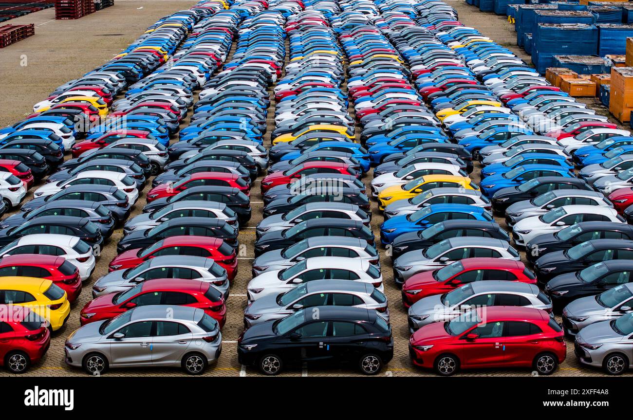 SUZHOU, CHINA - JULY 2, 2024 - A batch of cars are about to be exported ...