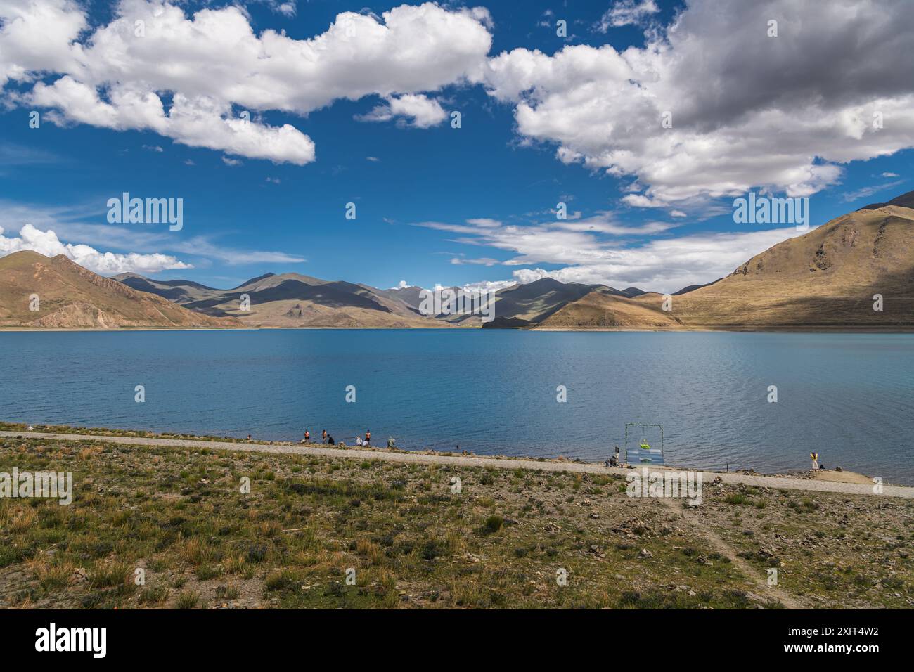 Yamdrokt lake hi-res stock photography and images - Alamy