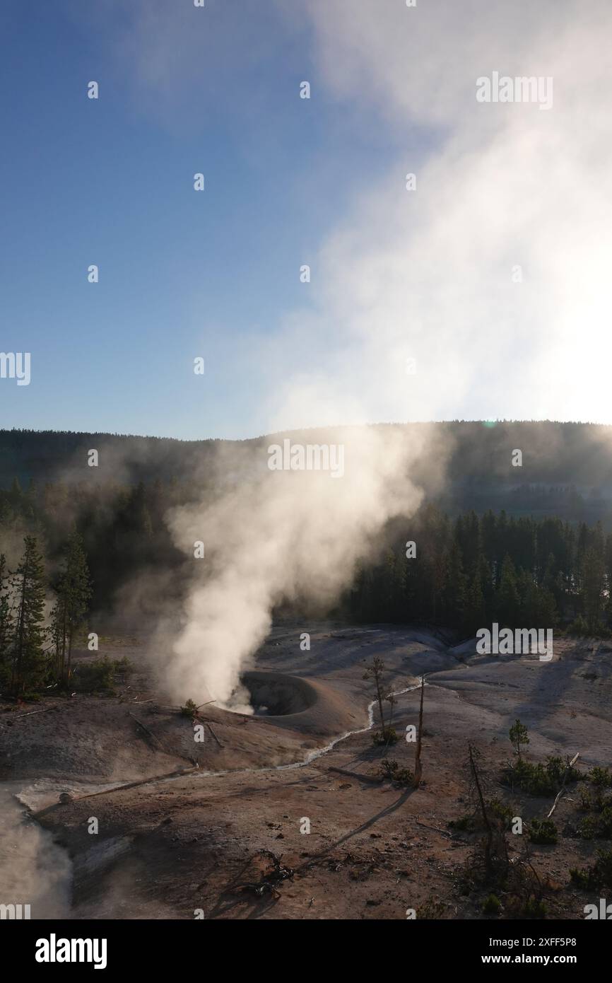 Caldron hi-res stock photography and images - Alamy