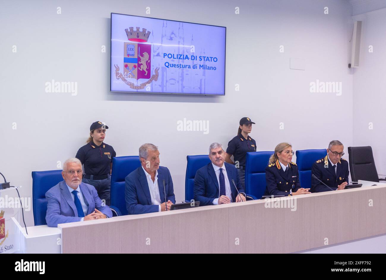 Da destra Angelo Parente Direttore Tecnico Superiore, Manuela De Giorgi ...