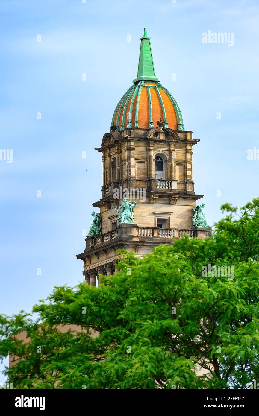 Tower of the Wayne County Building, Detroit, USA Stock Photo - Alamy