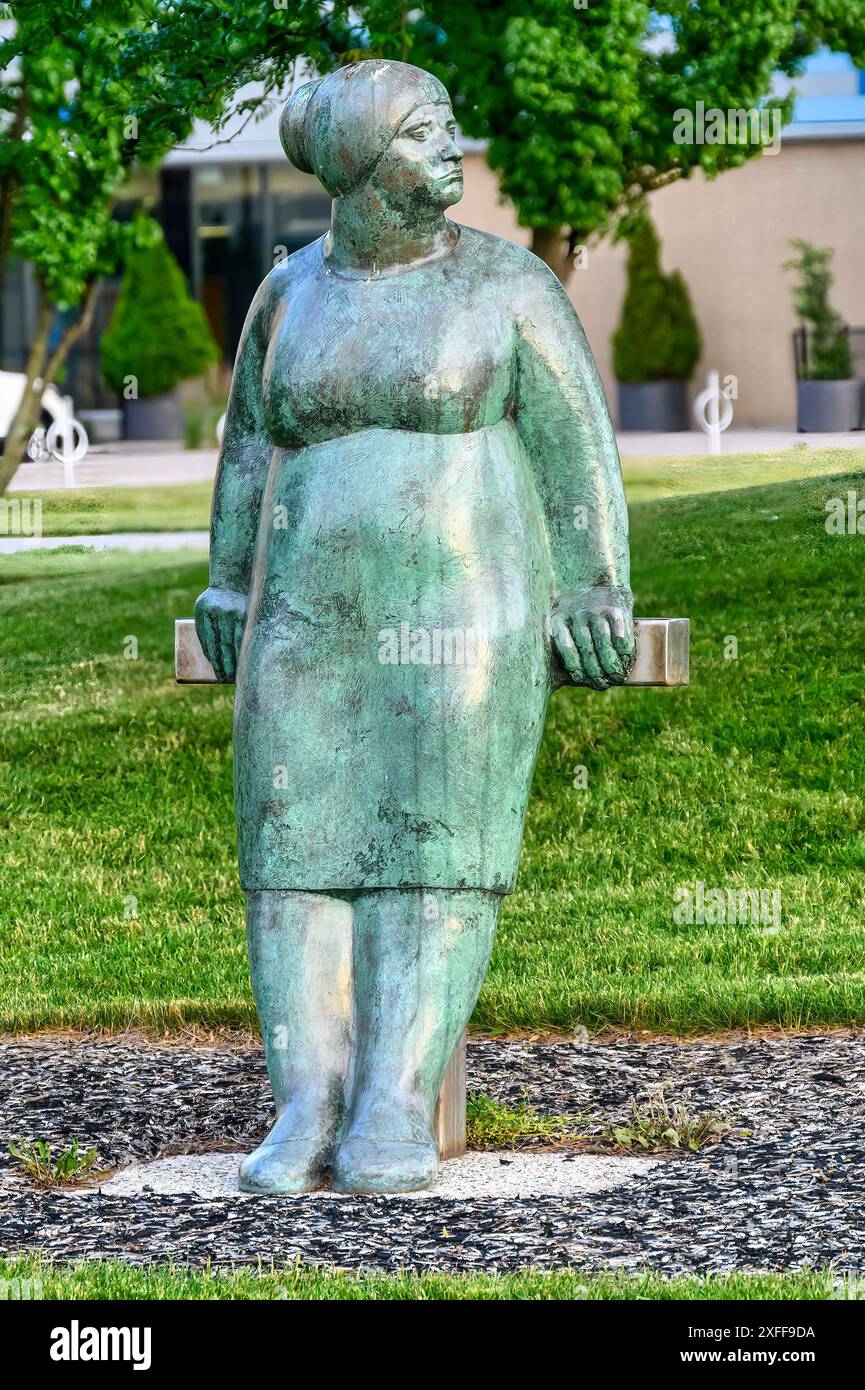 Female likeness hi-res stock photography and images - Alamy