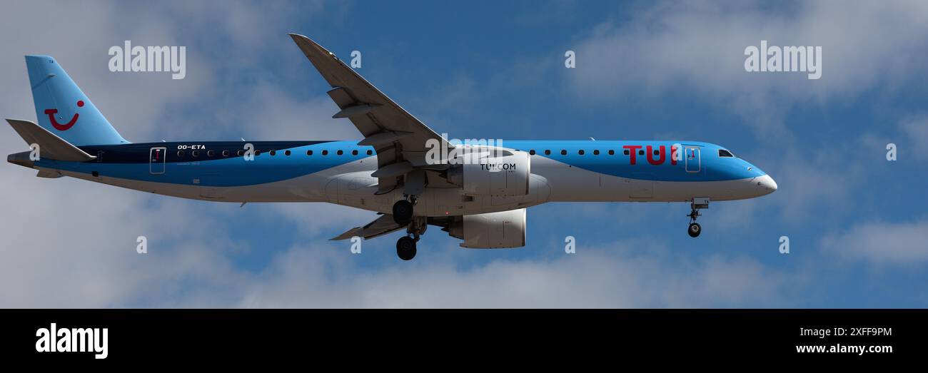 Tenerife, Spain june 16st, 2024. Embraer E195-E2 TUI Airlines flies in ...