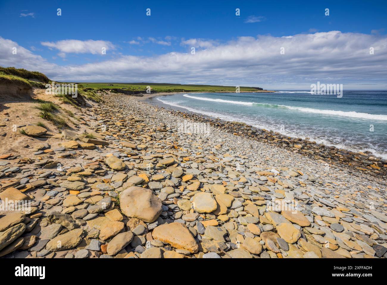 The beach on the Bay of Skaill at Scara Brae, Orkney Islands, North ...