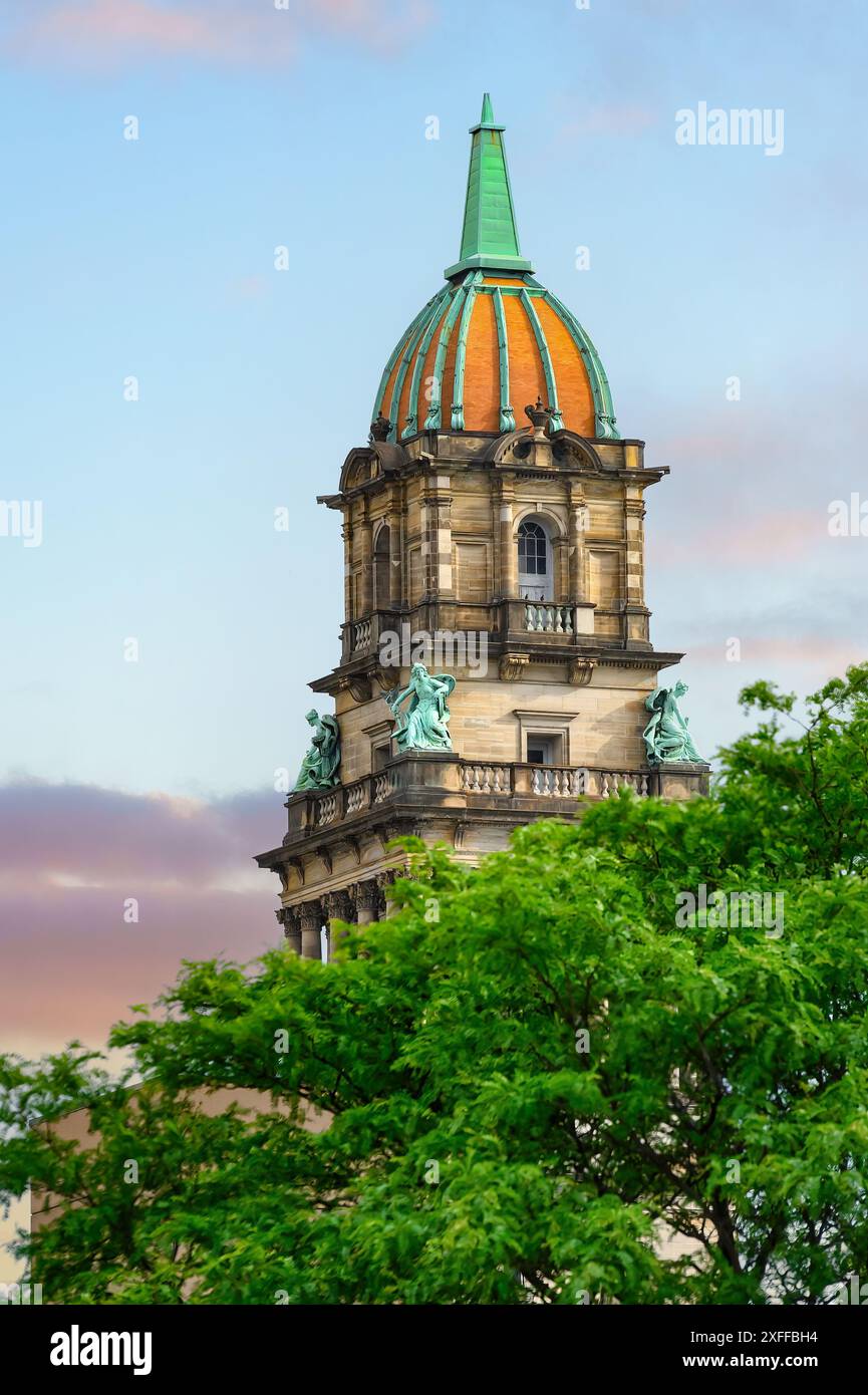Tower of the Wayne County Building, Detroit, USA Stock Photo - Alamy