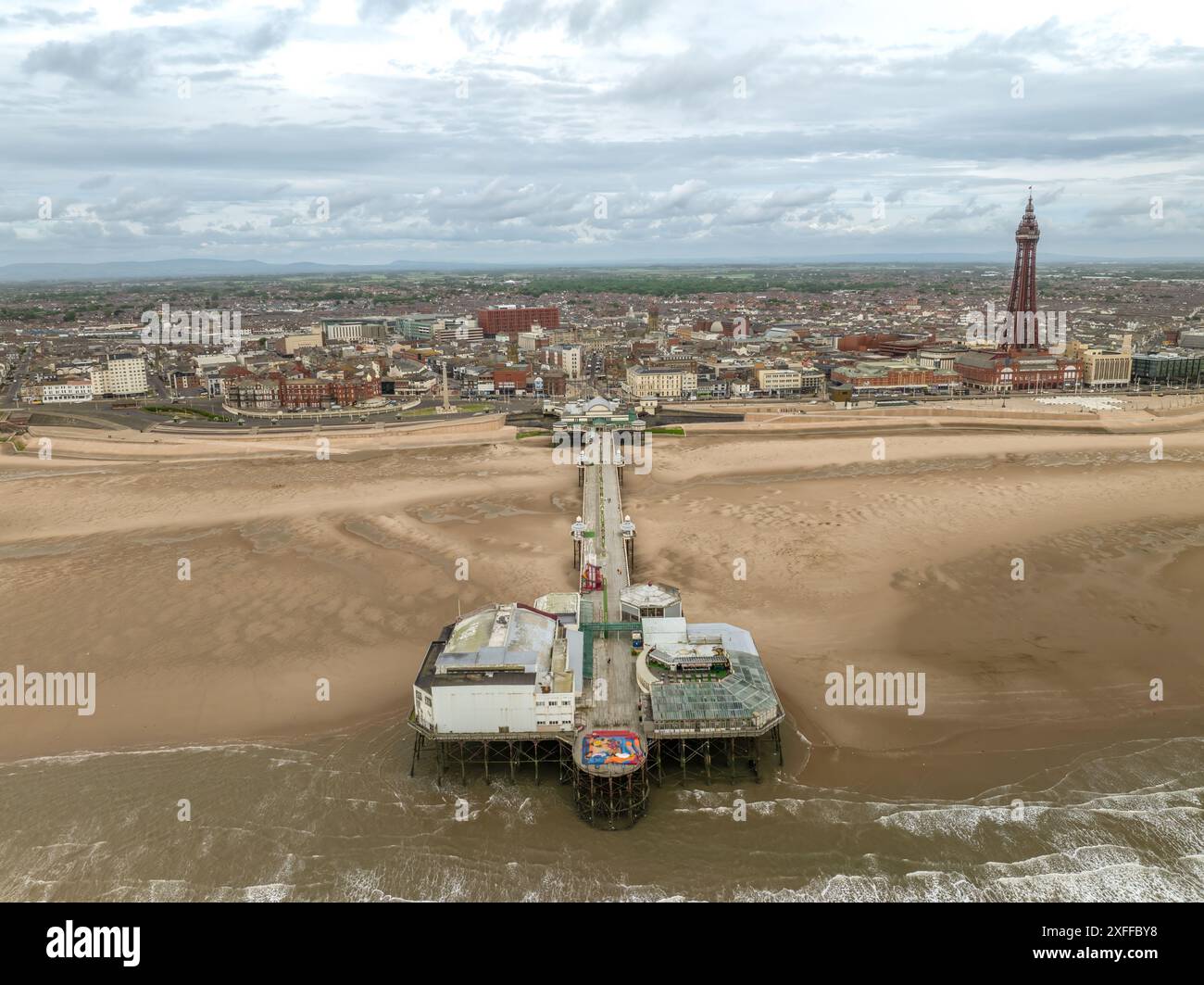 Blackpool central pier aerial hi-res stock photography and images - Alamy