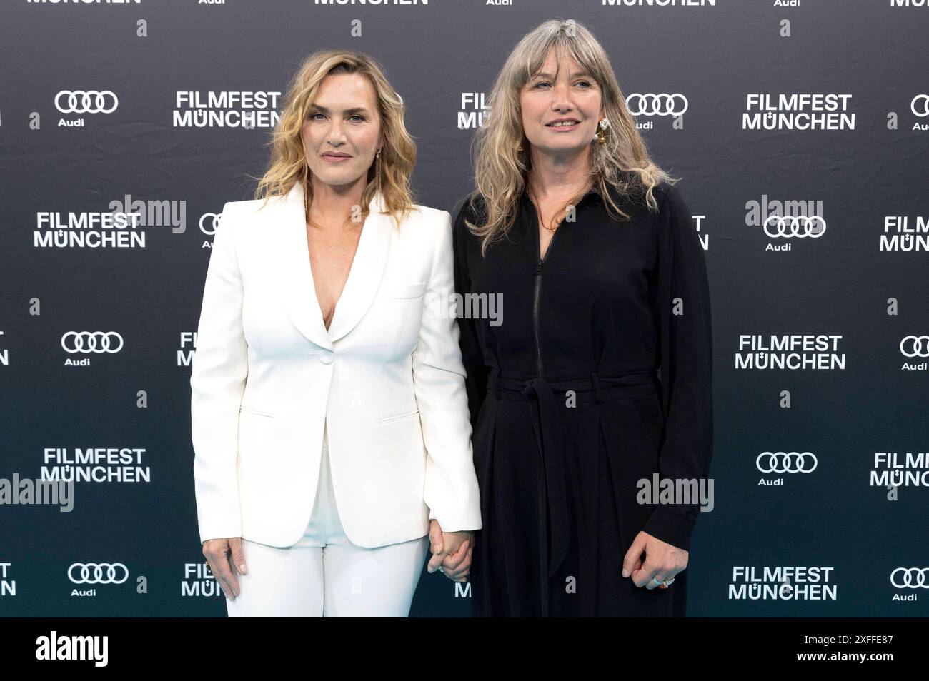 Kate Winslet und Kate Solomon bei der Premiere des Kinofilms Die ...