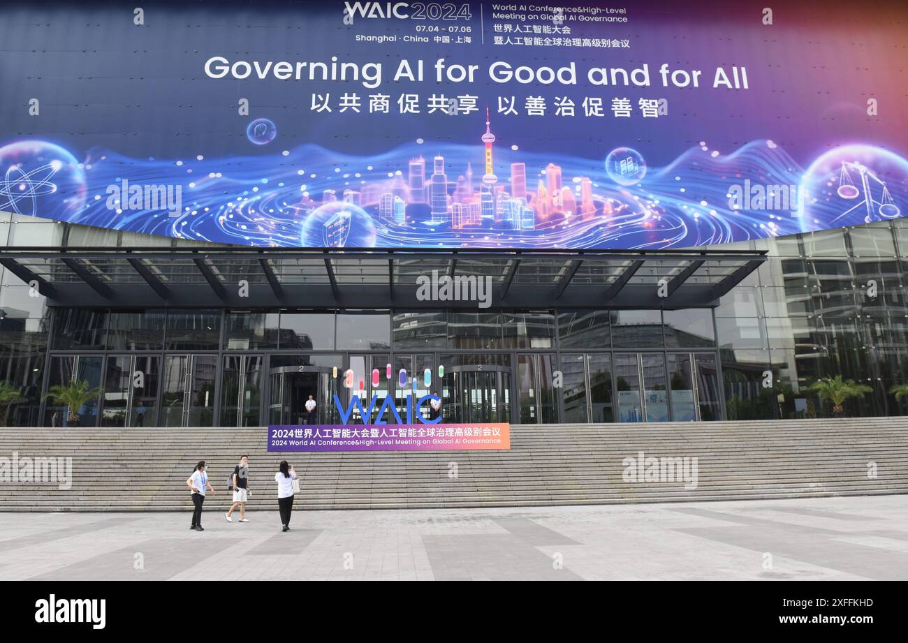 Shanghai, China's Shanghai. 3rd July, 2024. Staff members are pictured ...