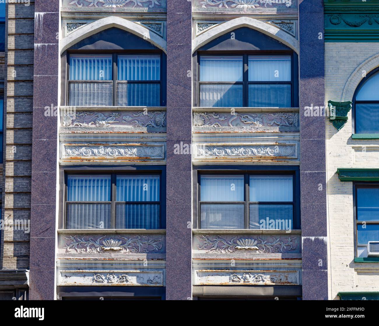 48 e broadway hi-res stock photography and images - Alamy