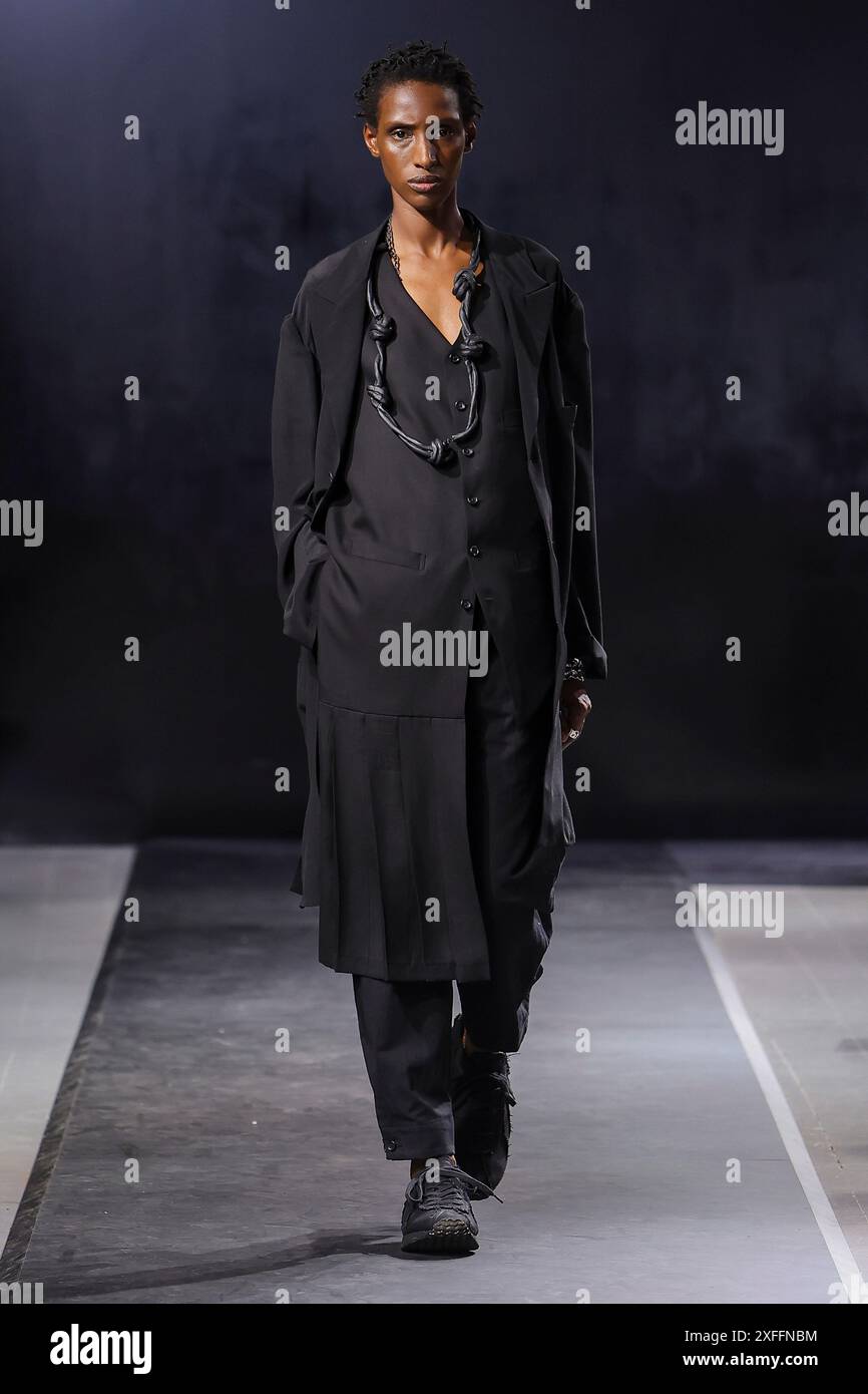 Yohji yamamoto hi-res stock photography and images - Alamy Yohji yamamoto hi-res stock photography and images - Alamy