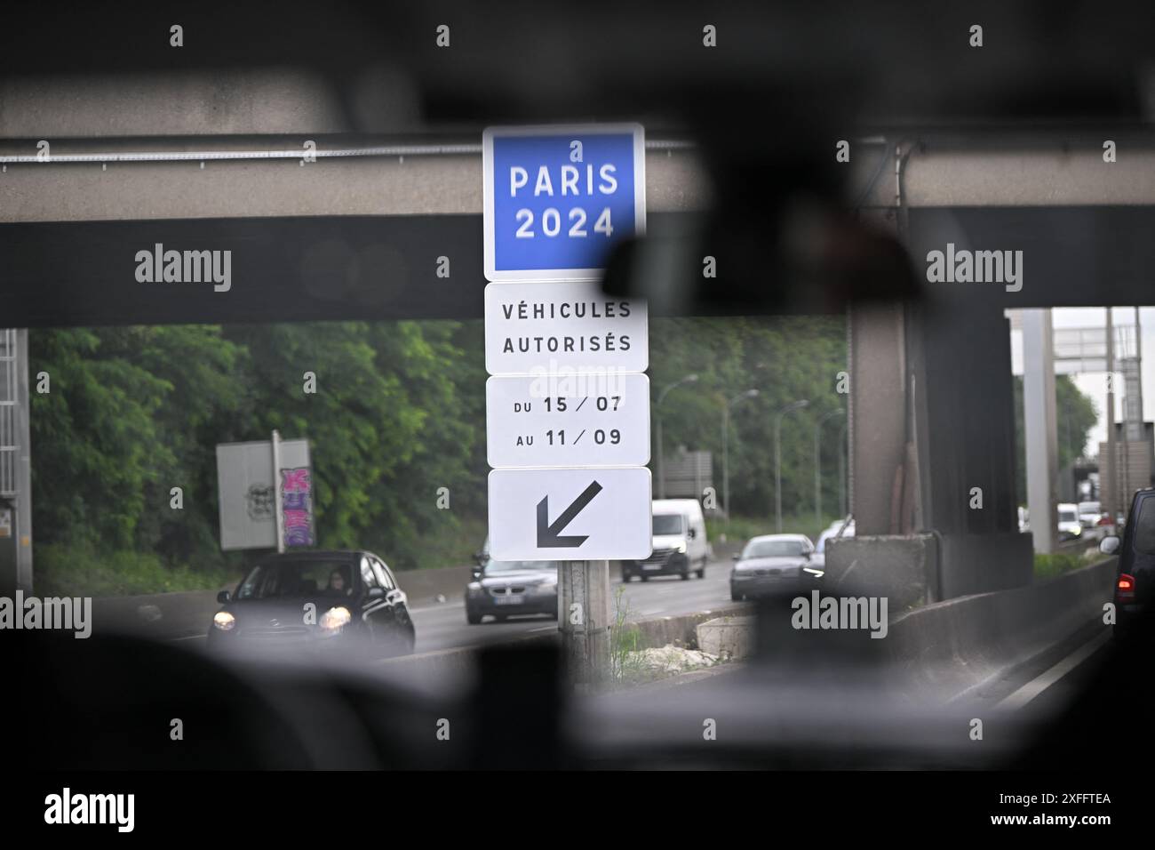 Paris france ring road highway hi-res stock photography and images - Alamy