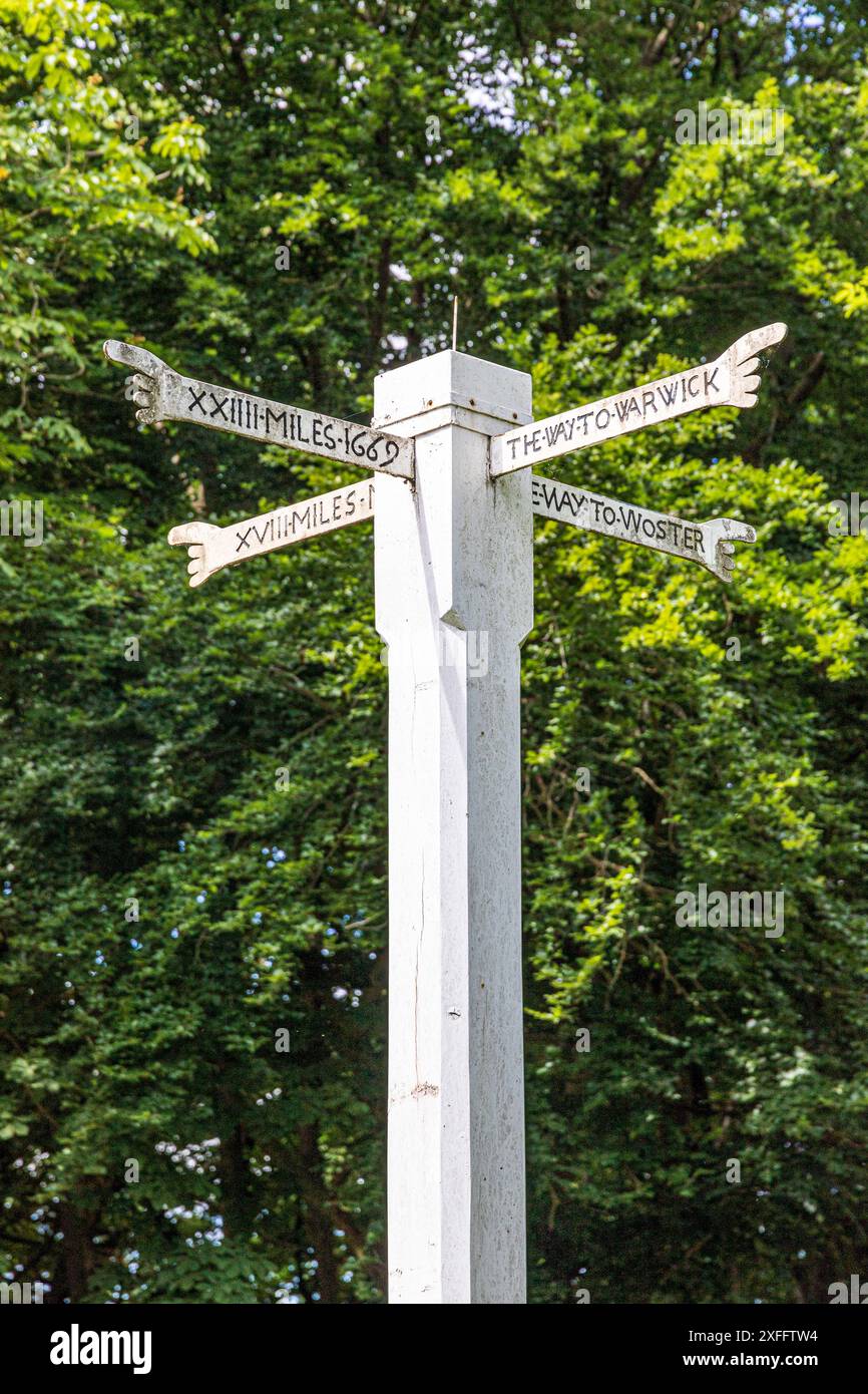Rural roads and old signposts hi-res stock photography and images - Alamy