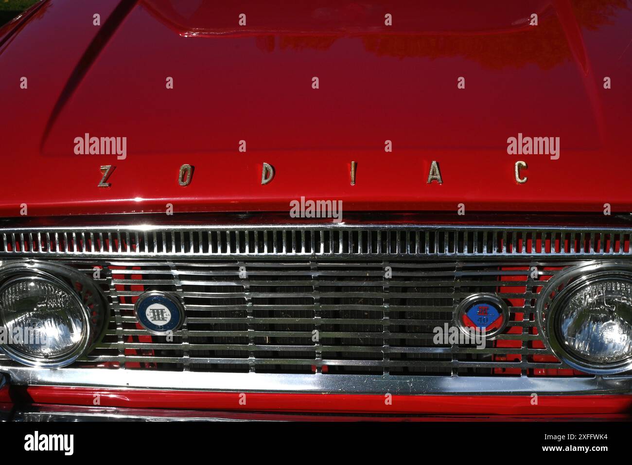 Ford zodiac bonnet hi-res stock photography and images - Alamy