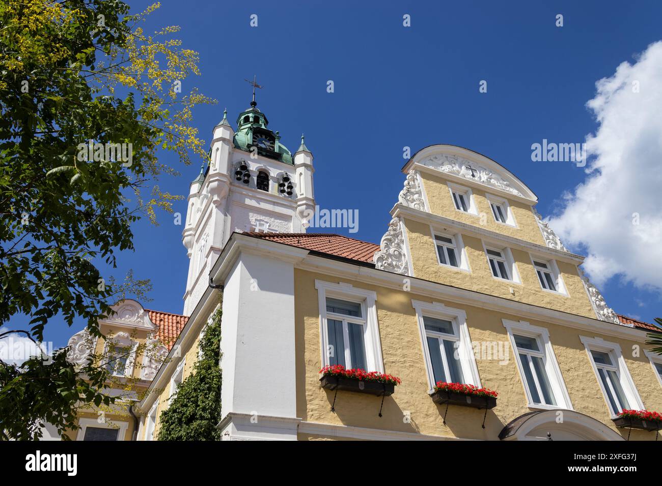 Exterior facade of the town hall (Rathaus) in Verden an der Aller ...