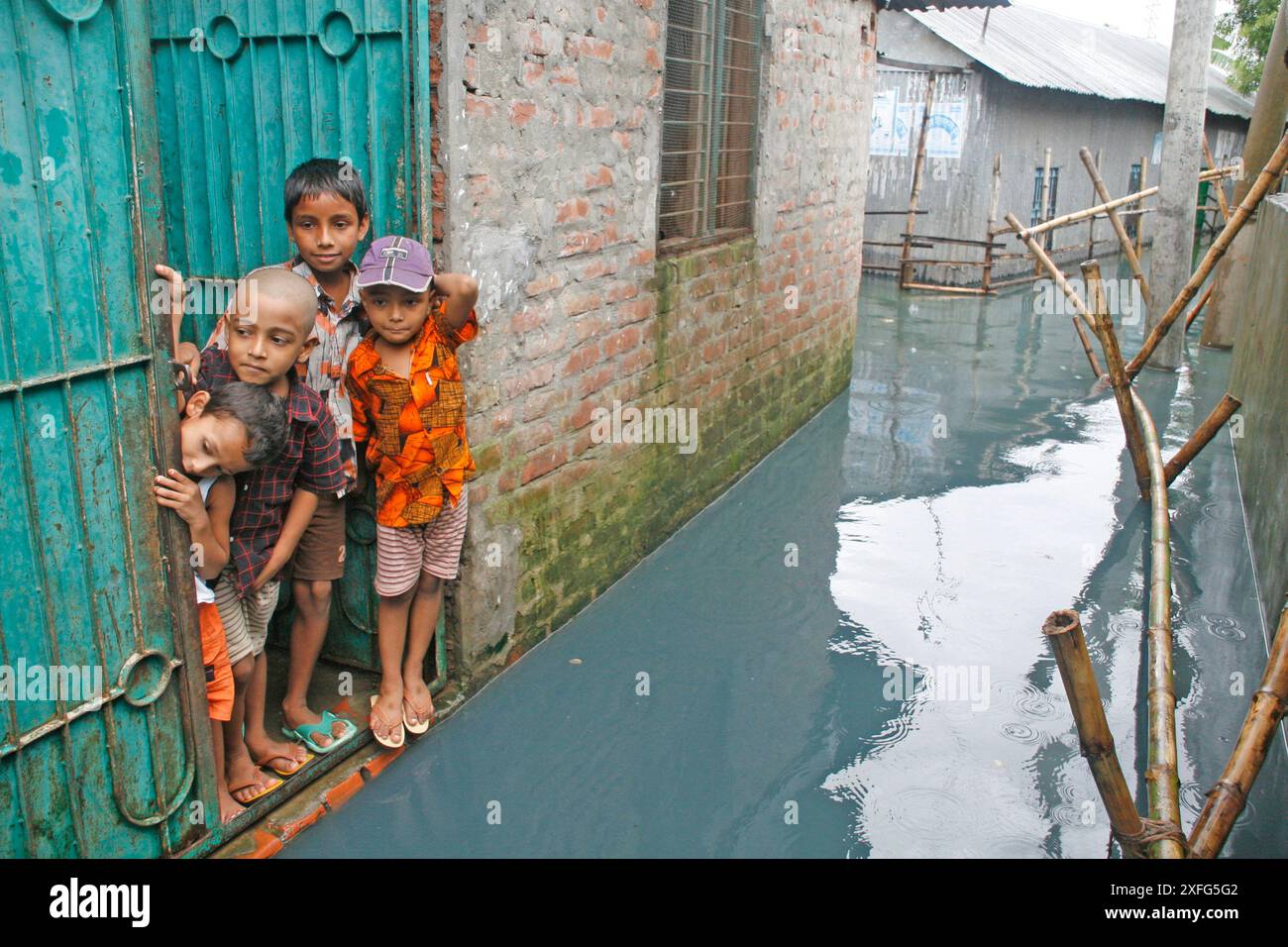 A good number of houses and roads at Anandanagar in Merul Badda in city ...