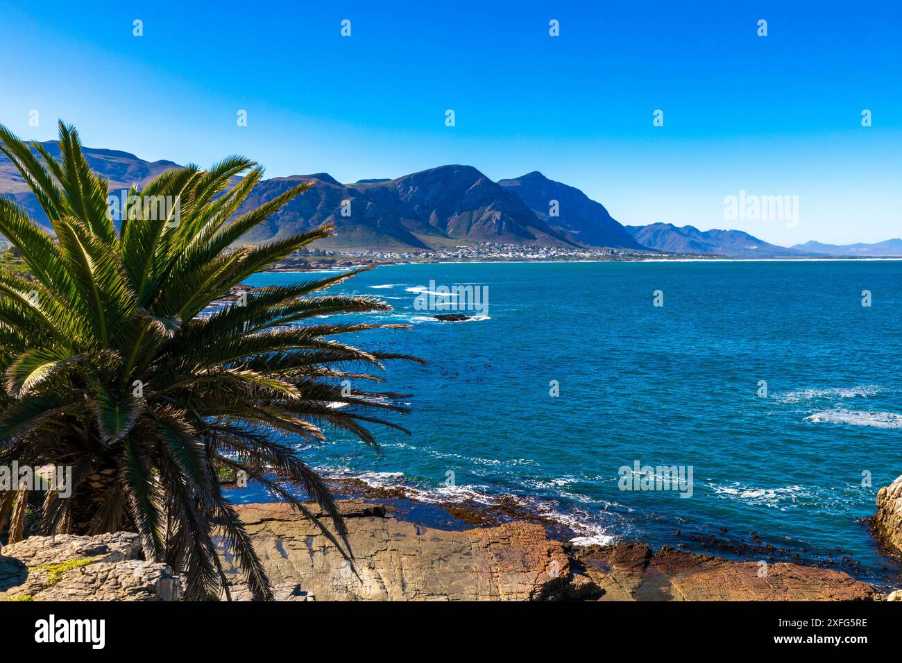 Walker bay coastline western cape province hi-res stock photography and ...