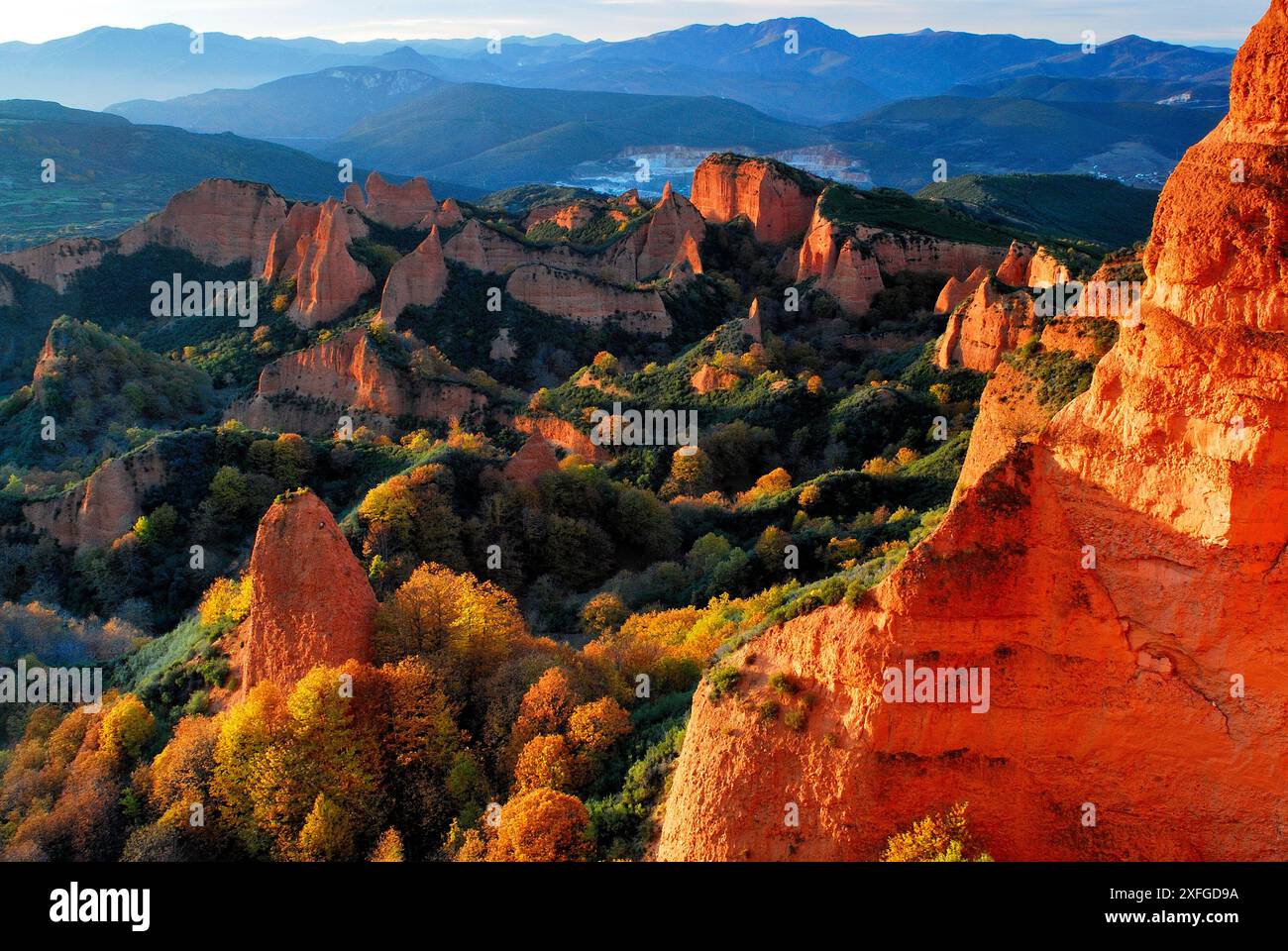 Las Medulas from Orellan viewpoint, Leon, Spain Stock Photo - Alamy