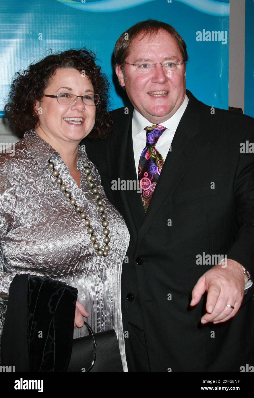 Disney mermaid 2008 hi-res stock photography and images - Alamy