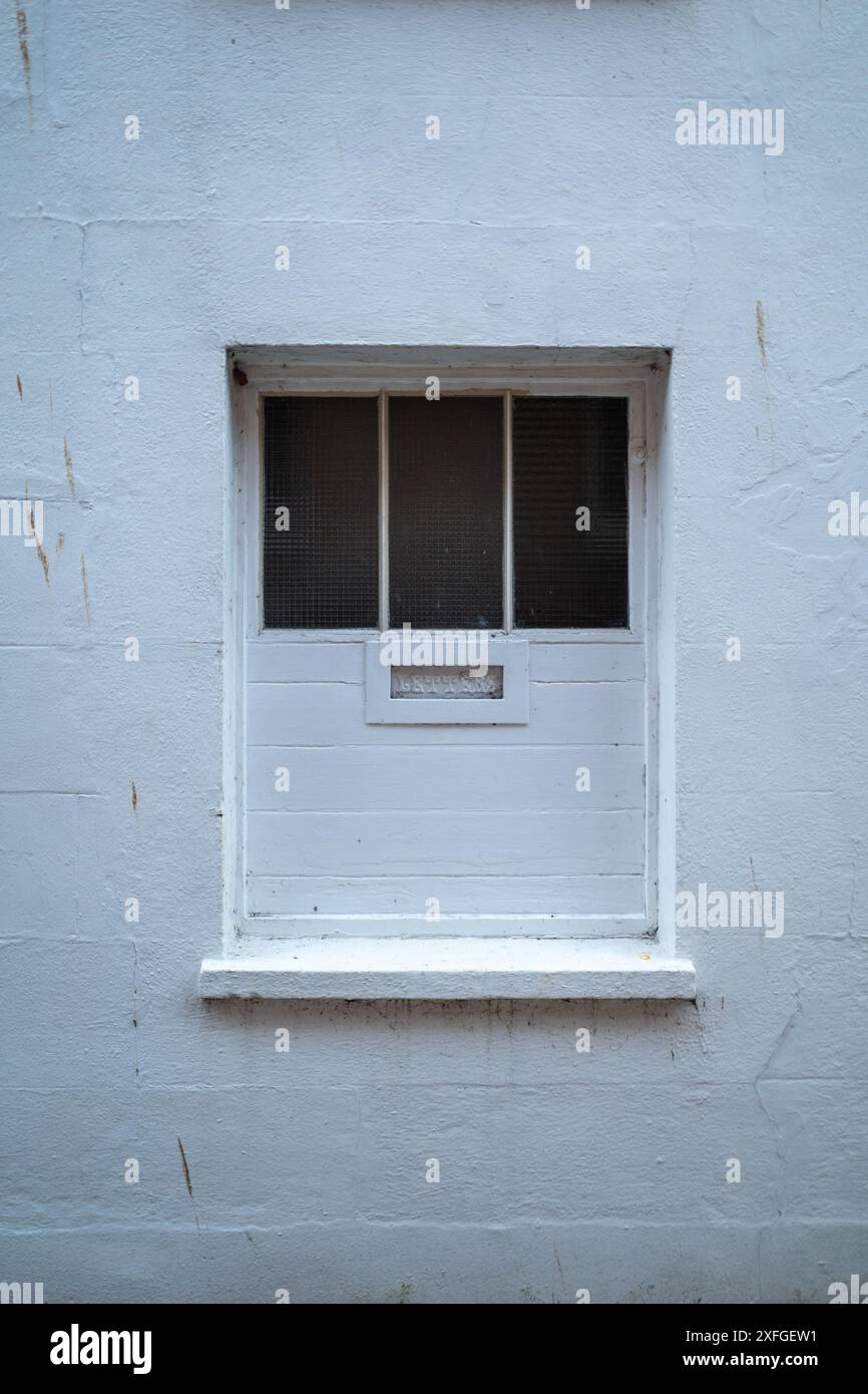Small letterbox hi-res stock photography and images - Alamy
