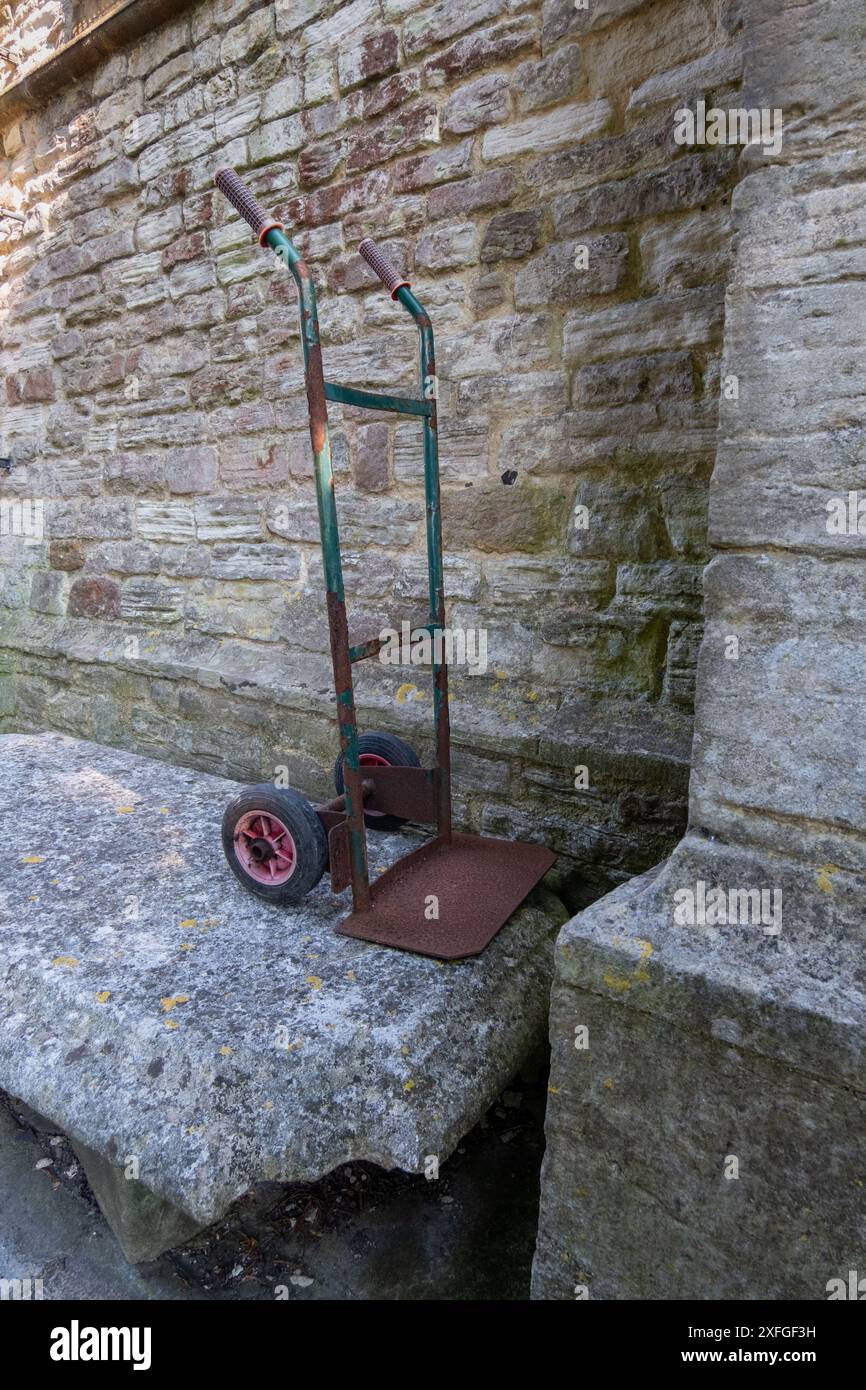Sack truck hi-res stock photography and images - Alamy