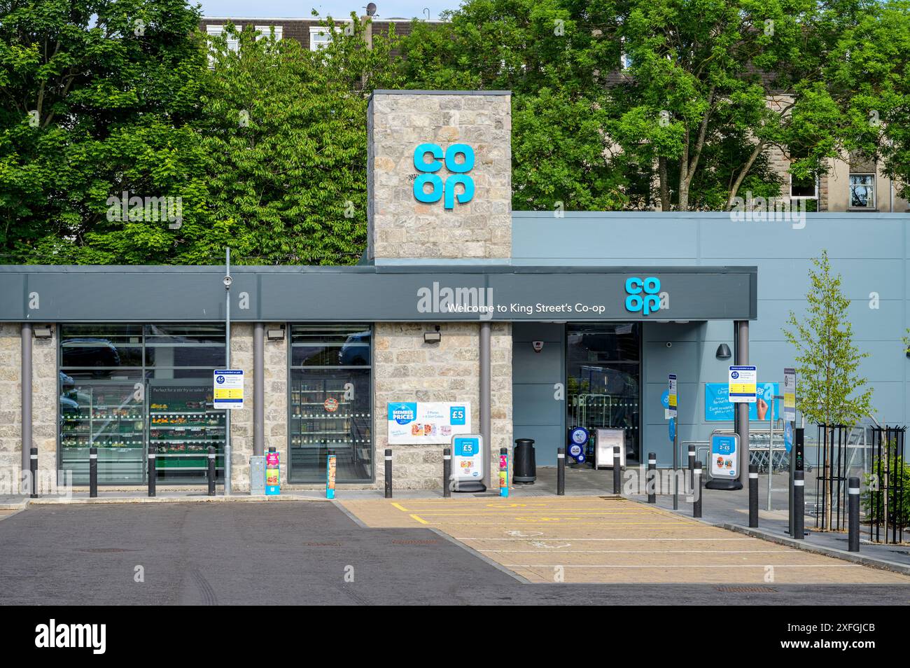 Co Op Supermarket, King Street, Aberdeen, Scotland, UK, Europe Stock ...