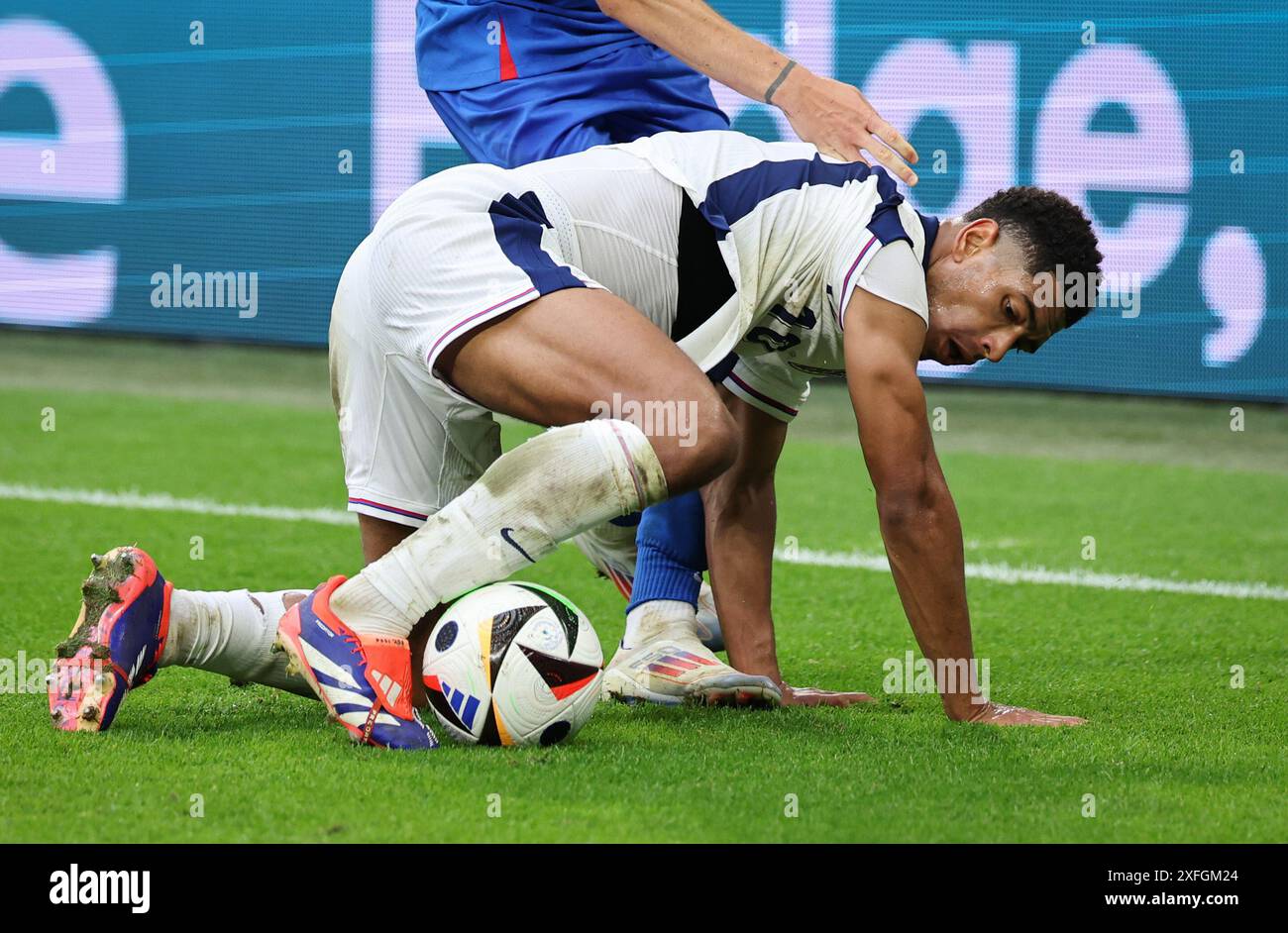 GELSENKIRCHEN, GERMANY - JUNE 30: Jude Bellingham of England in action ...