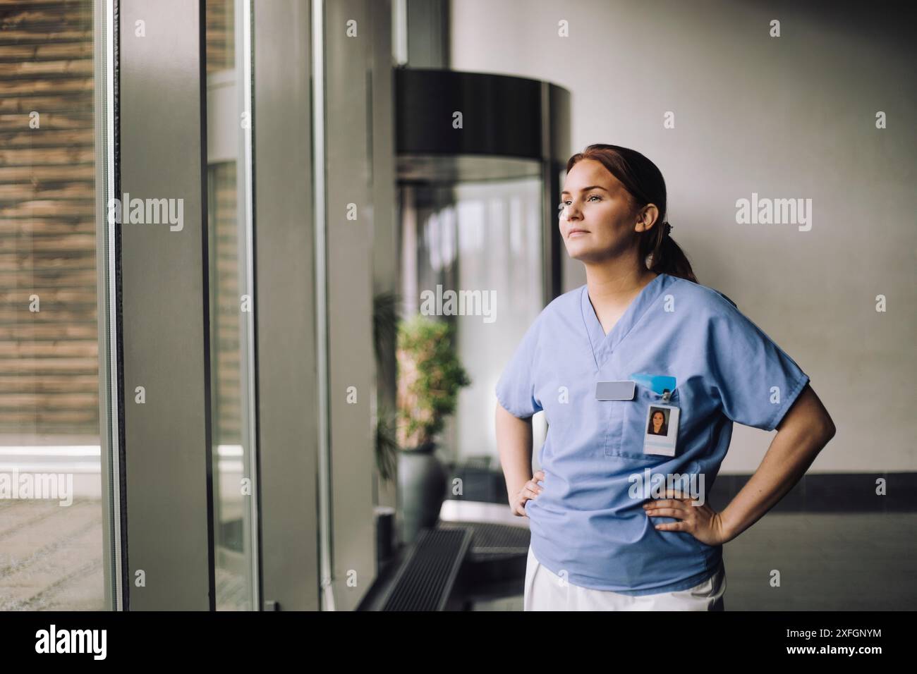 Female doctor young in white hi-res stock photography and images - Alamy