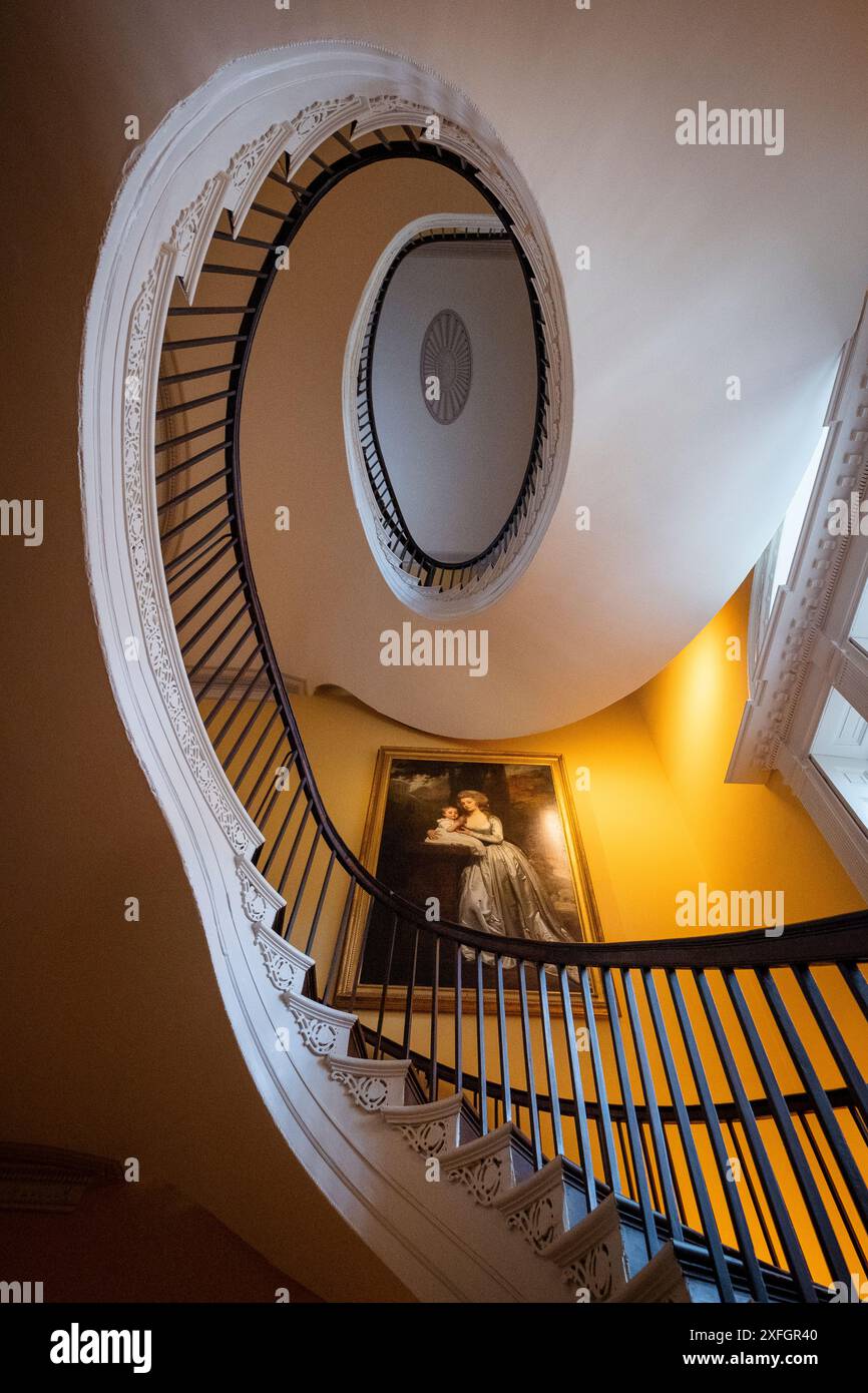 Spiral staircase at the historic Nathaniel Russell House, Charleston ...