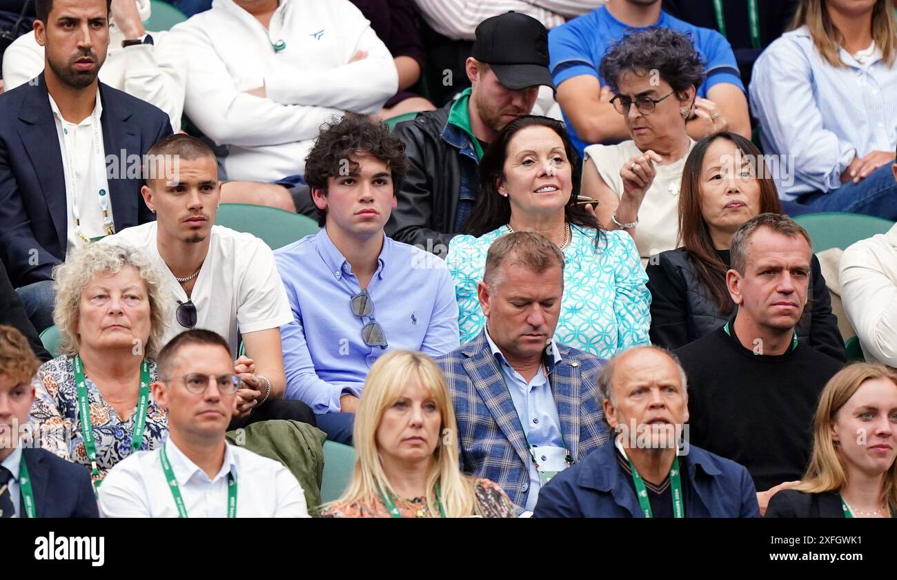 Emma Raducanu's mum Renee Zhai (right) seated near Romeo Beckham (left ...