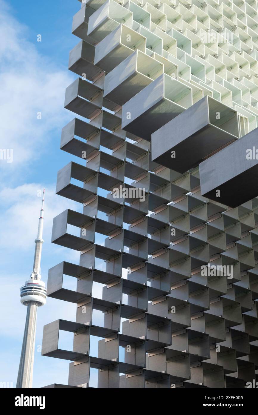 Zipper Architectural Exhibit Toronto - Vertical Stock Photo - Alamy