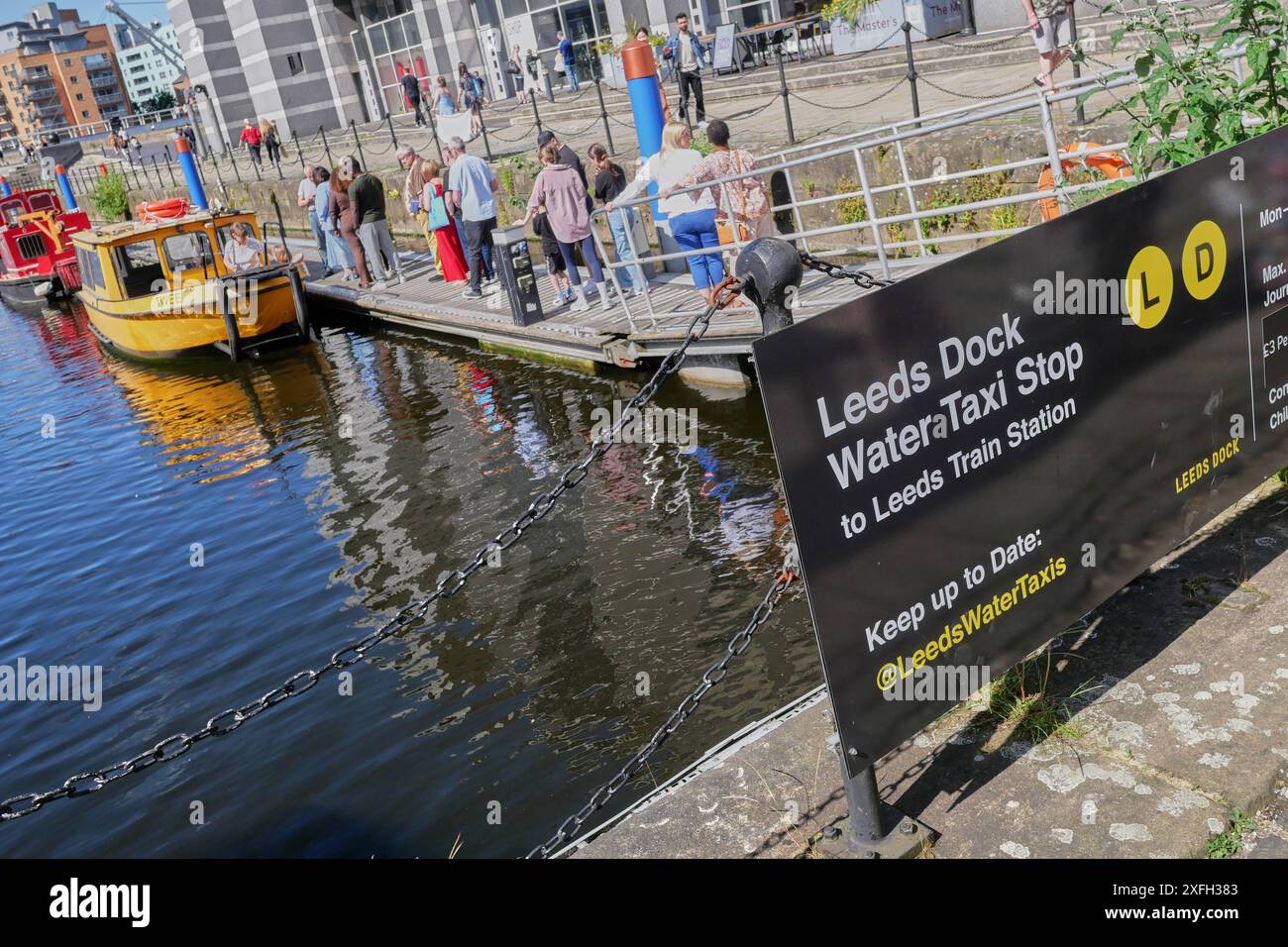 Stop dock hi-res stock photography and images - Alamy
