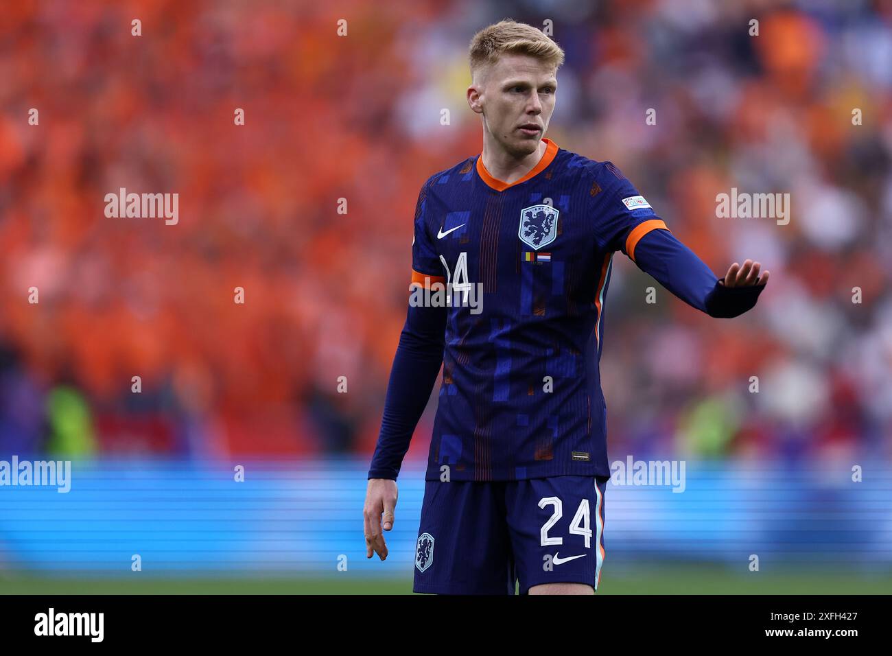 Jerdy Schouten of Netherlands looks on during the Uefa Euro 2024 round ...
