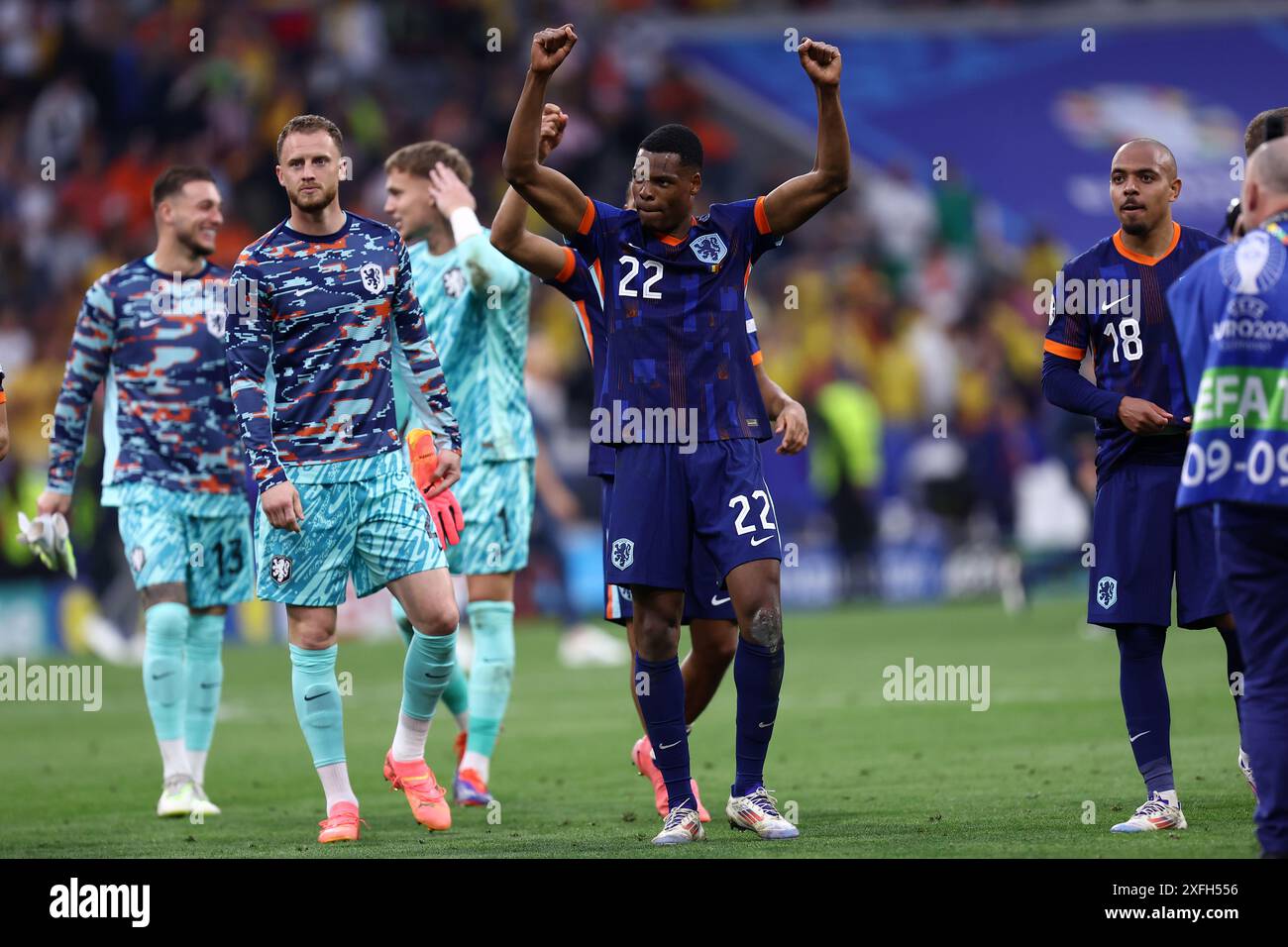 Denzel Dumfries of Netherlands celebrates at the end of the Uefa Euro ...