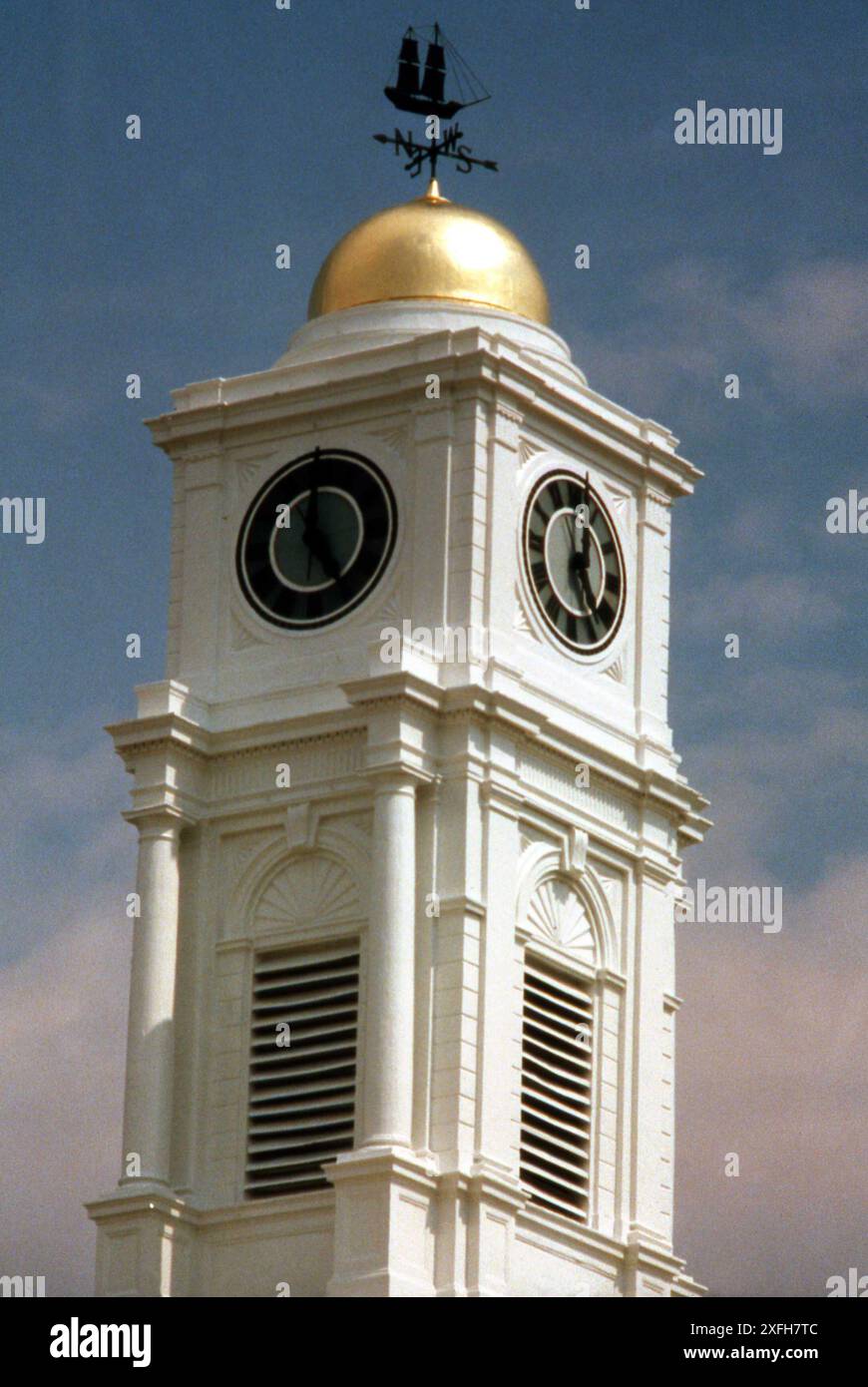 Plymouth, Massachusetts, U.S.A., approx. 1996. Clock tower on the post ...