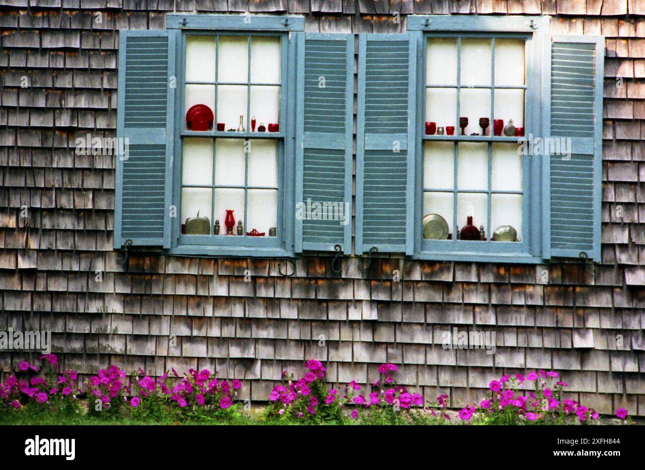Maine, U.S.A., approx. 1996. Facade of a private property covered in ...
