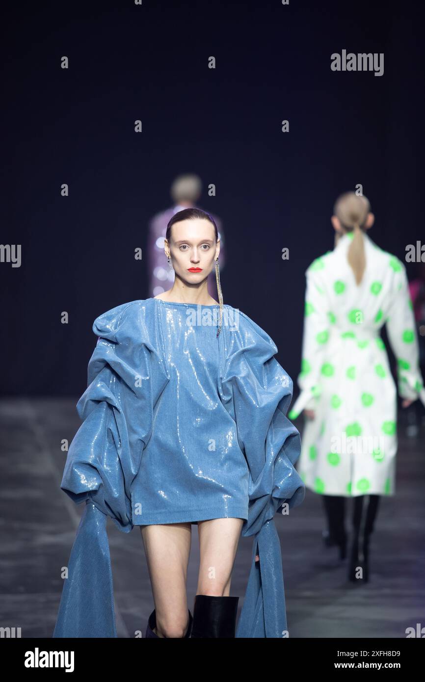 KILIAN KERNER BERLIN präsentierte die Kollektion der Fashion Week 2024 ...