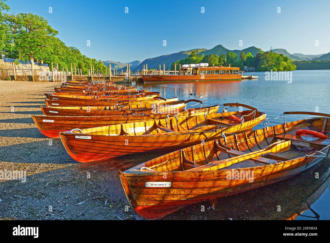 Lake district derwentwater boats hi-res stock photography and images ...