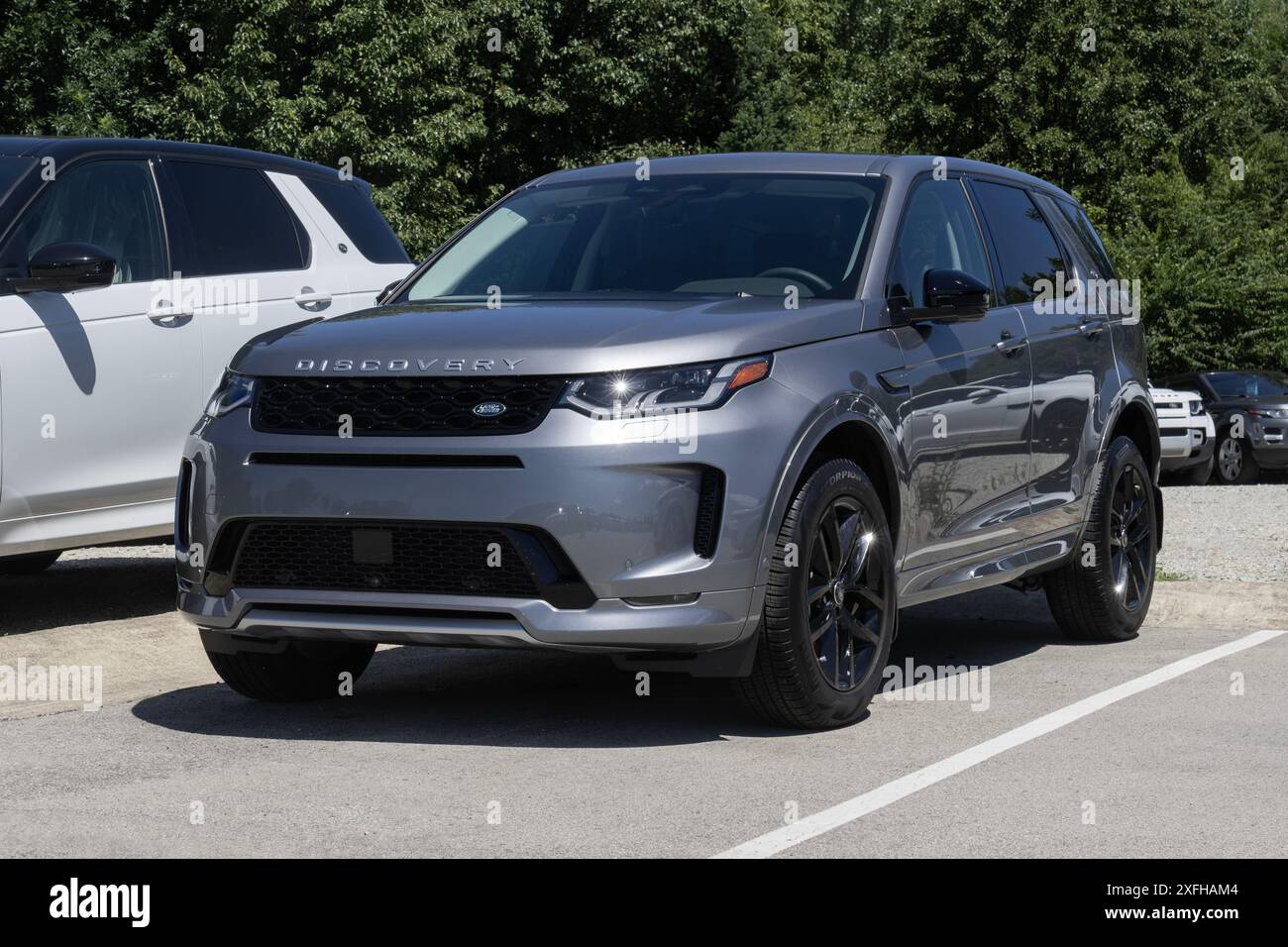 Indianapolis - June 30, 2024: Land Rover Discovery display. Land Rover ...