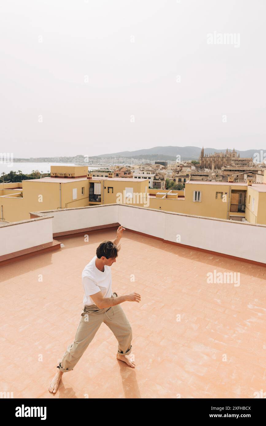 Practice dance hi-res stock photography and images - Alamy