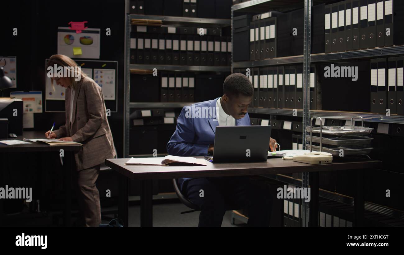 Policeman checking identification hi-res stock photography and images ...