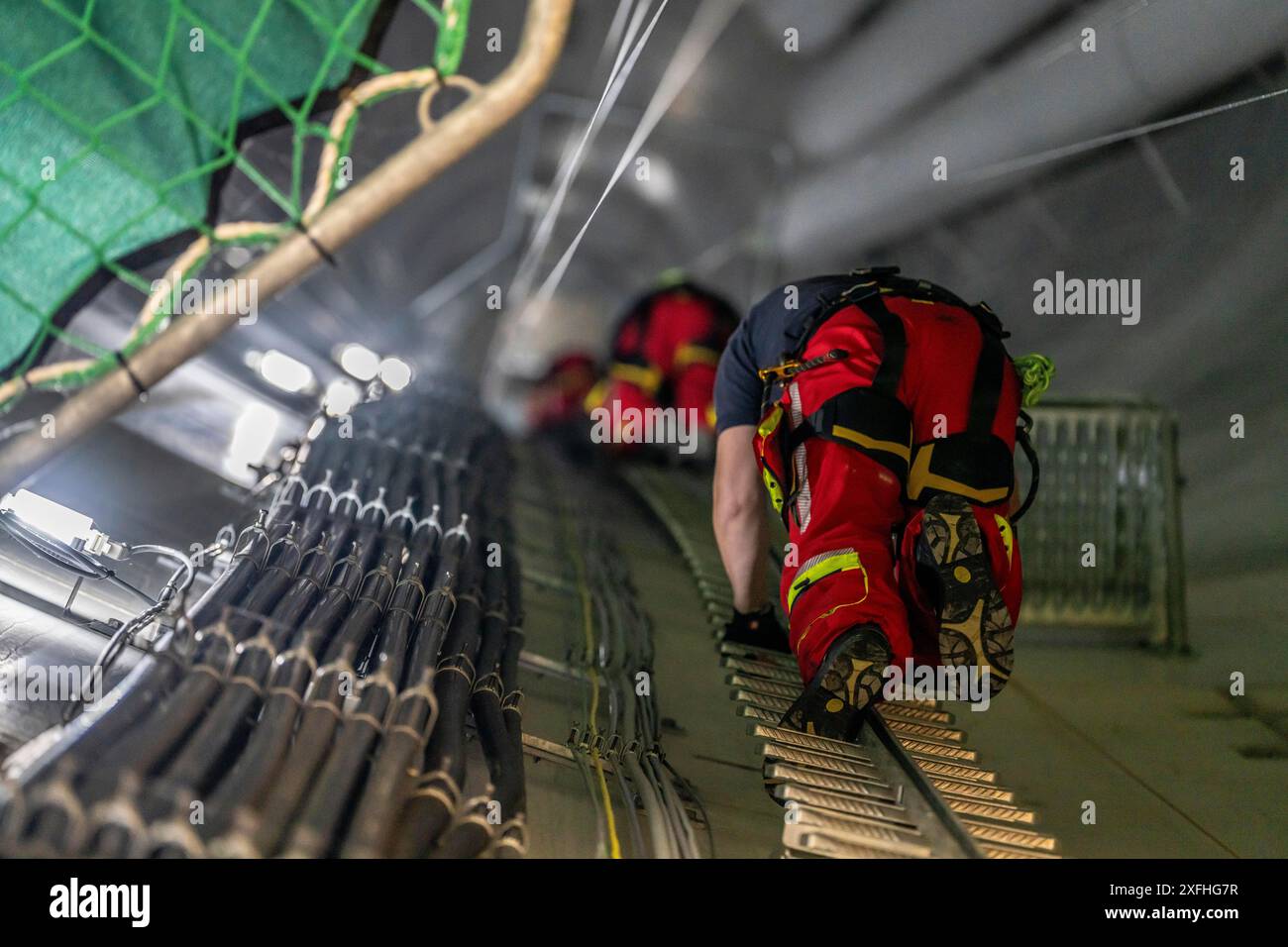 Height rescuers from the Oberhausen professional fire department ...
